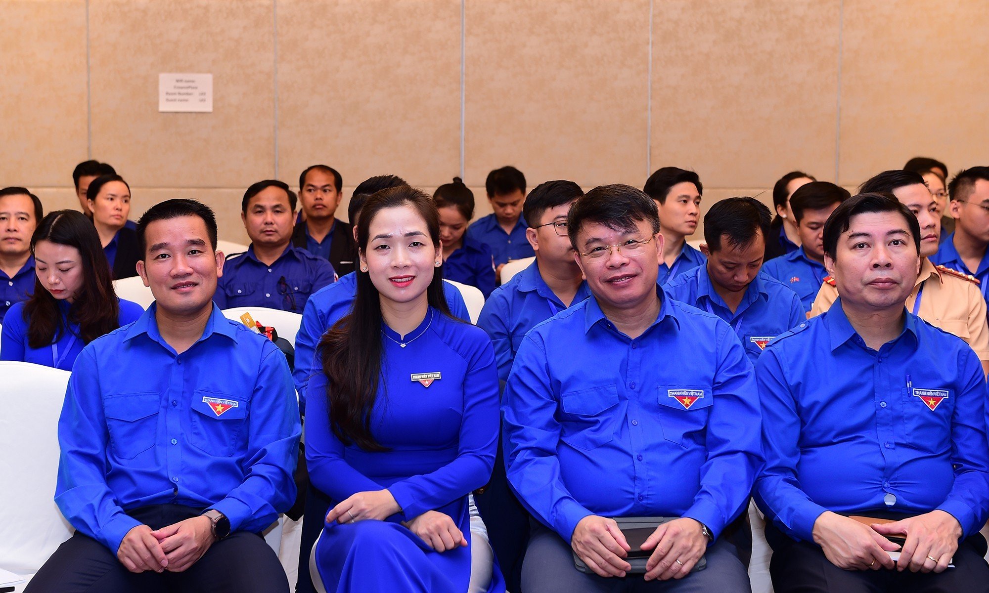 Anh Bùi Quang Huy: 'Viết tiếp chương mới cho mối quan hệ láng giềng'