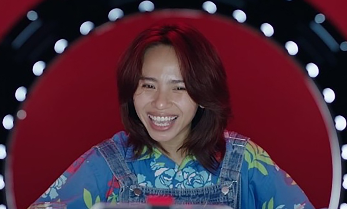 Phim 'Live - Phát trực tiếp' do Khương Ngọc đạo diễn ra rạp ở Mỹ