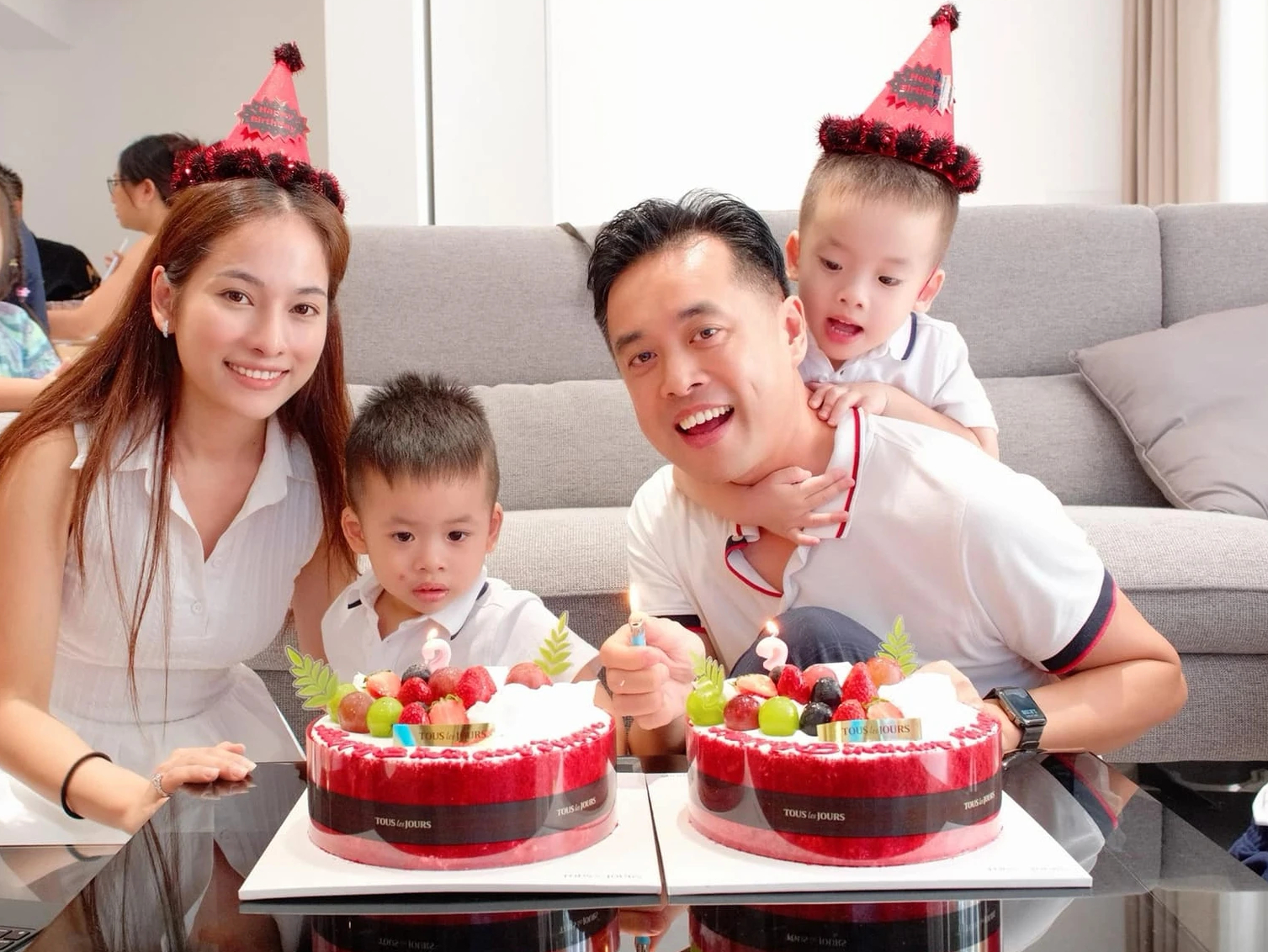 Dương Khắc Linh - Sara Lưu: Chúng tôi dùng chung tài khoản, chưa bao ...