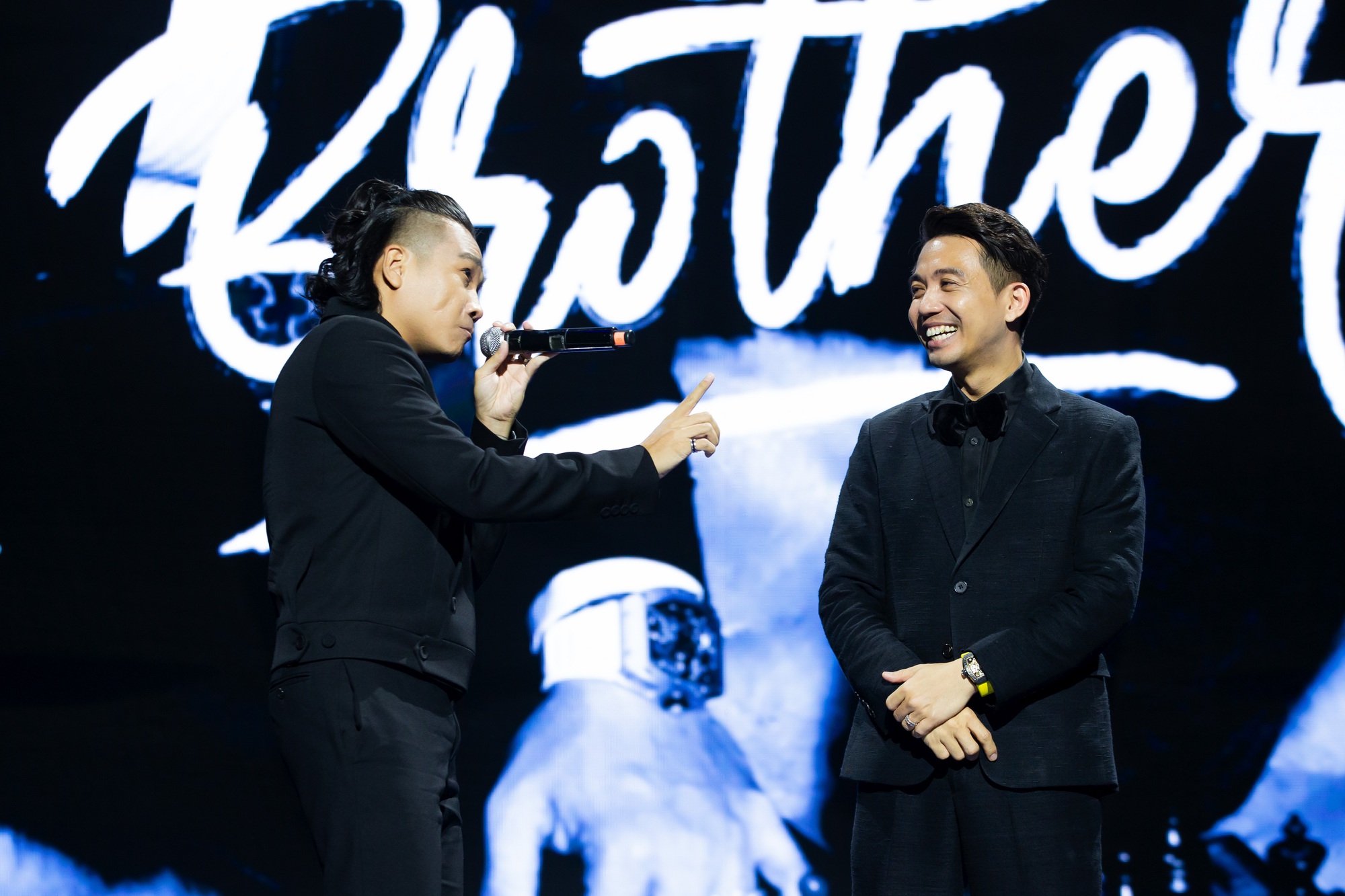 Rapper Wowy và doanh nhân Minh Nhựa khẳng định tình anh em đặc biệt