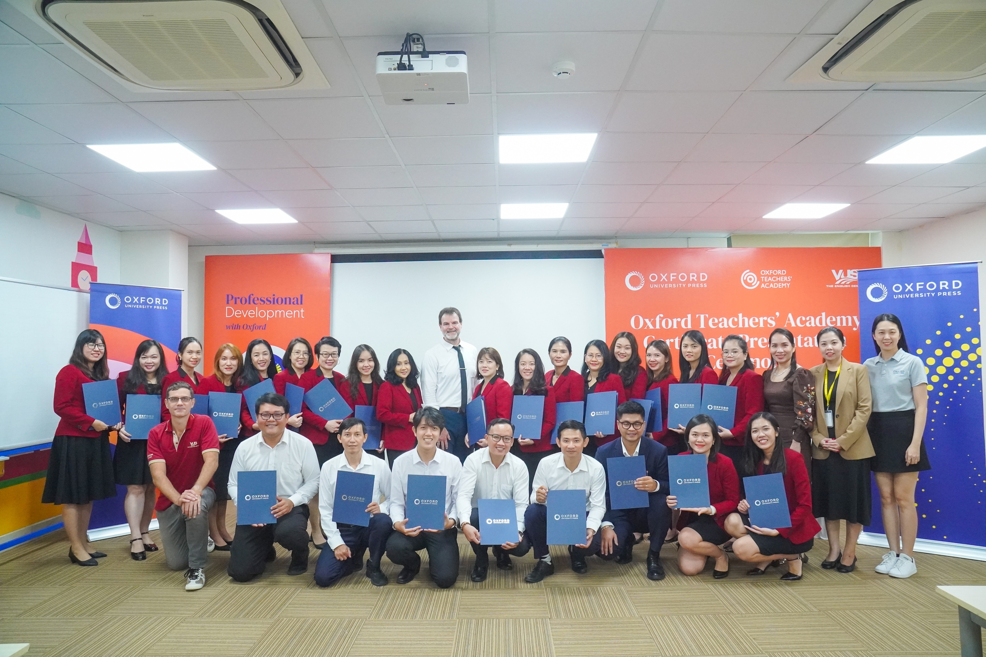 Giáo viên ngoại ngữ tại VUS: Muốn dạy tốt, thì phải học tốt