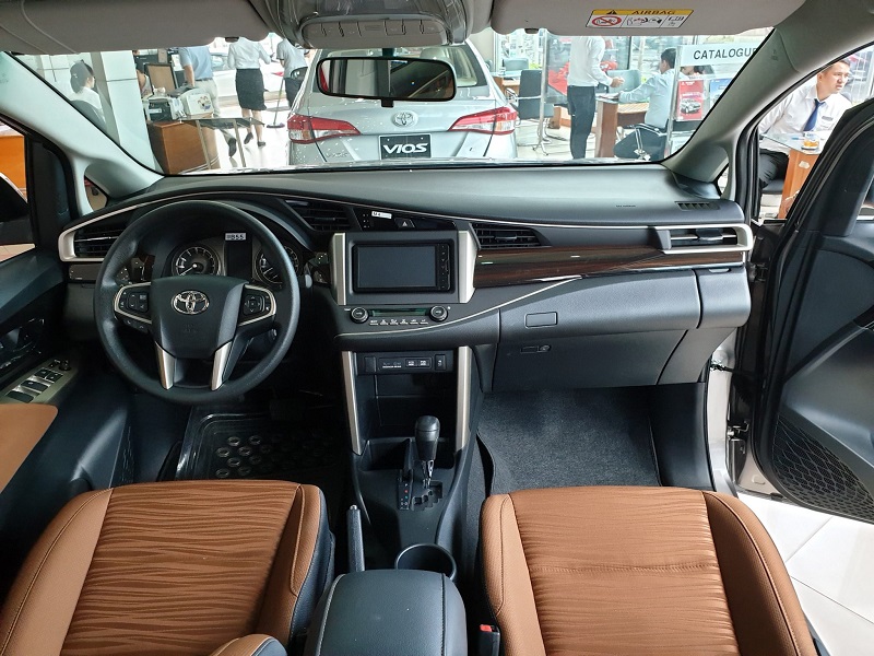 Toyota Innova nâng cấp, giá từ 600 triệu đồng