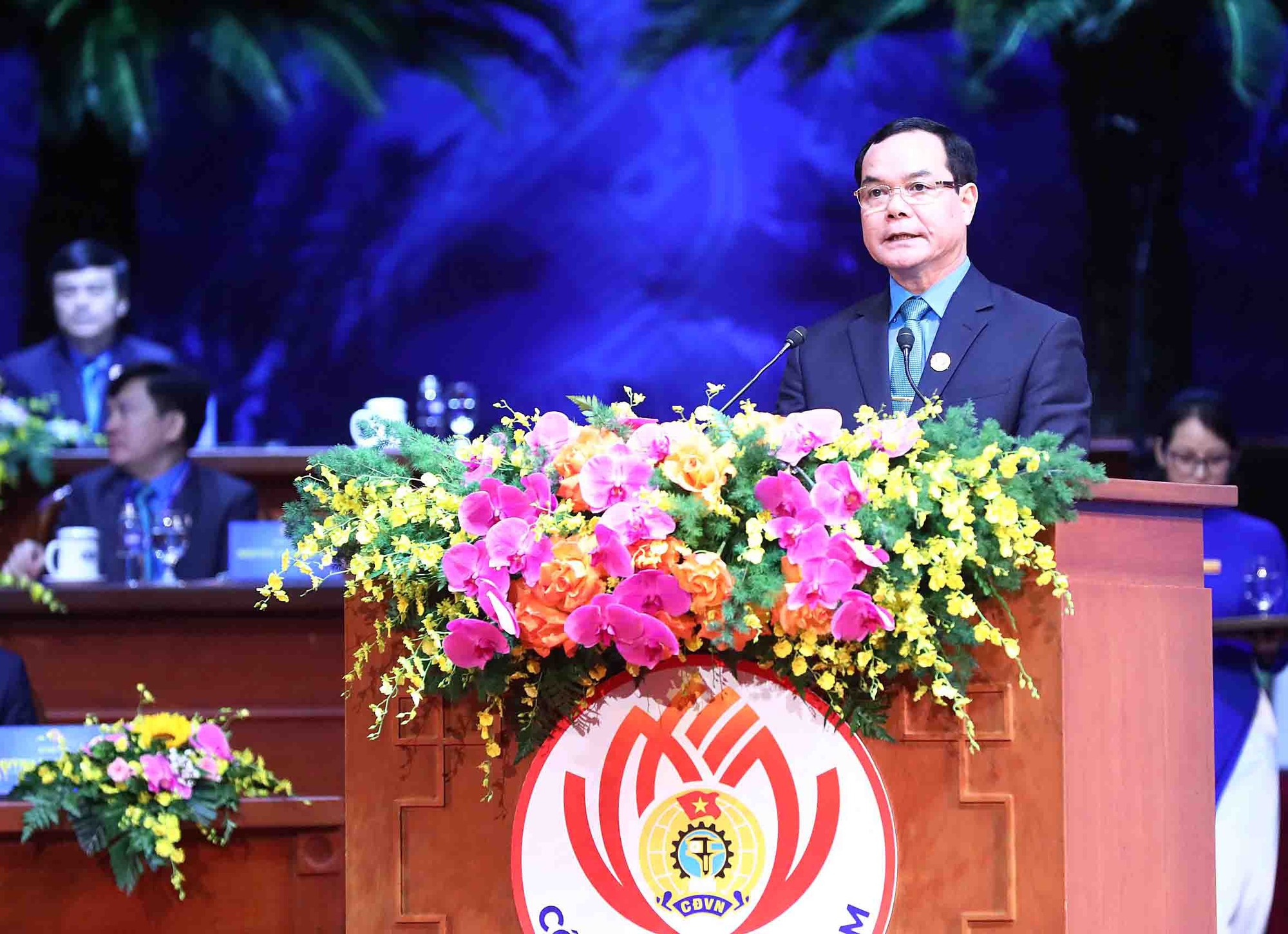 1.100 đại biểu dự Đại hội XIII Công đoàn Việt Nam