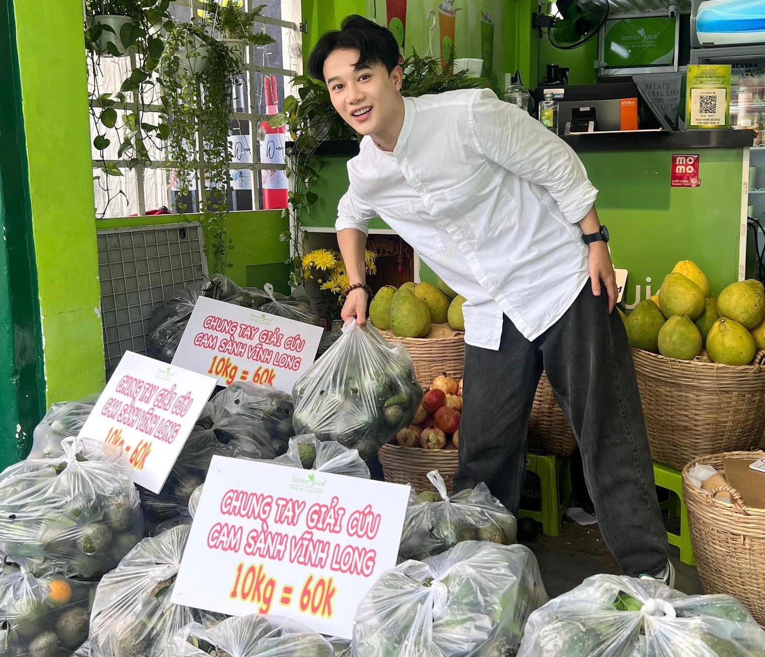 Bạn trẻ dùng mạng xã hội ‘giải cứu’ cam sành giúp nông dân thoát cảnh ế ẩm