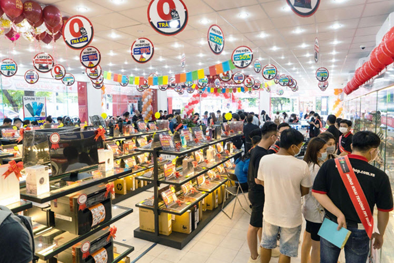 FPT Shop triển khai chương trình giảm giá cuối năm