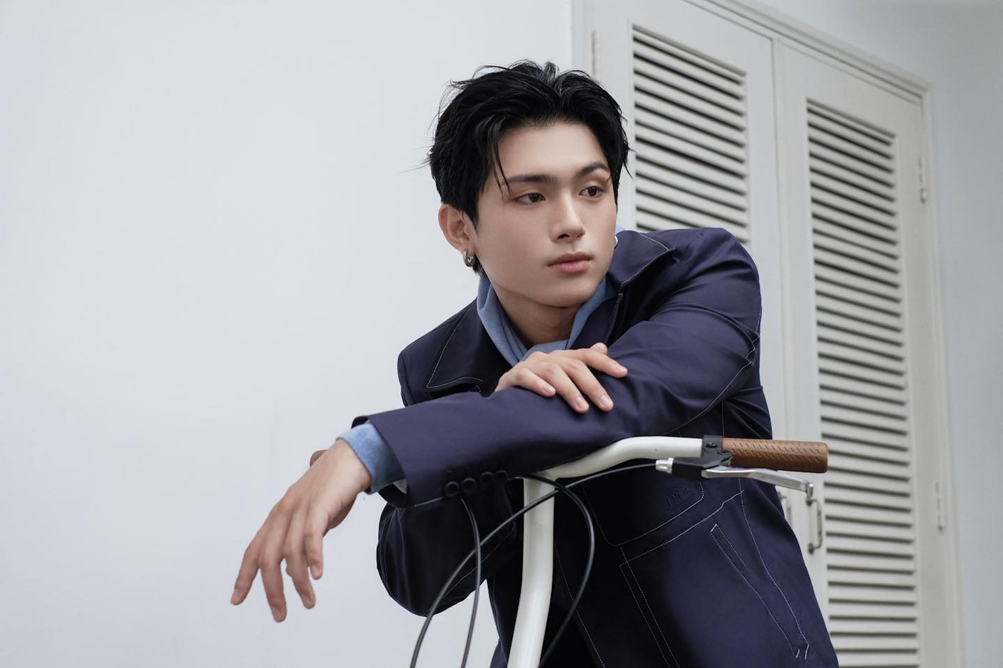 Grey D lập kỷ lục trước thềm biểu diễn chung sân khấu với Maroon 5