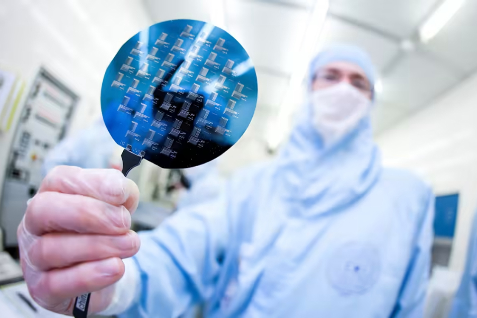 Một tấm wafer cho chip 2nm có giá đắt gấp rưỡi so với chip 3nm