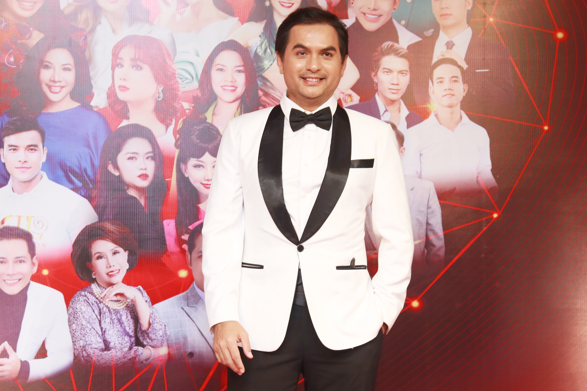 Đức Tiến: Giá trị cuộc sống không nằm ở vật chất