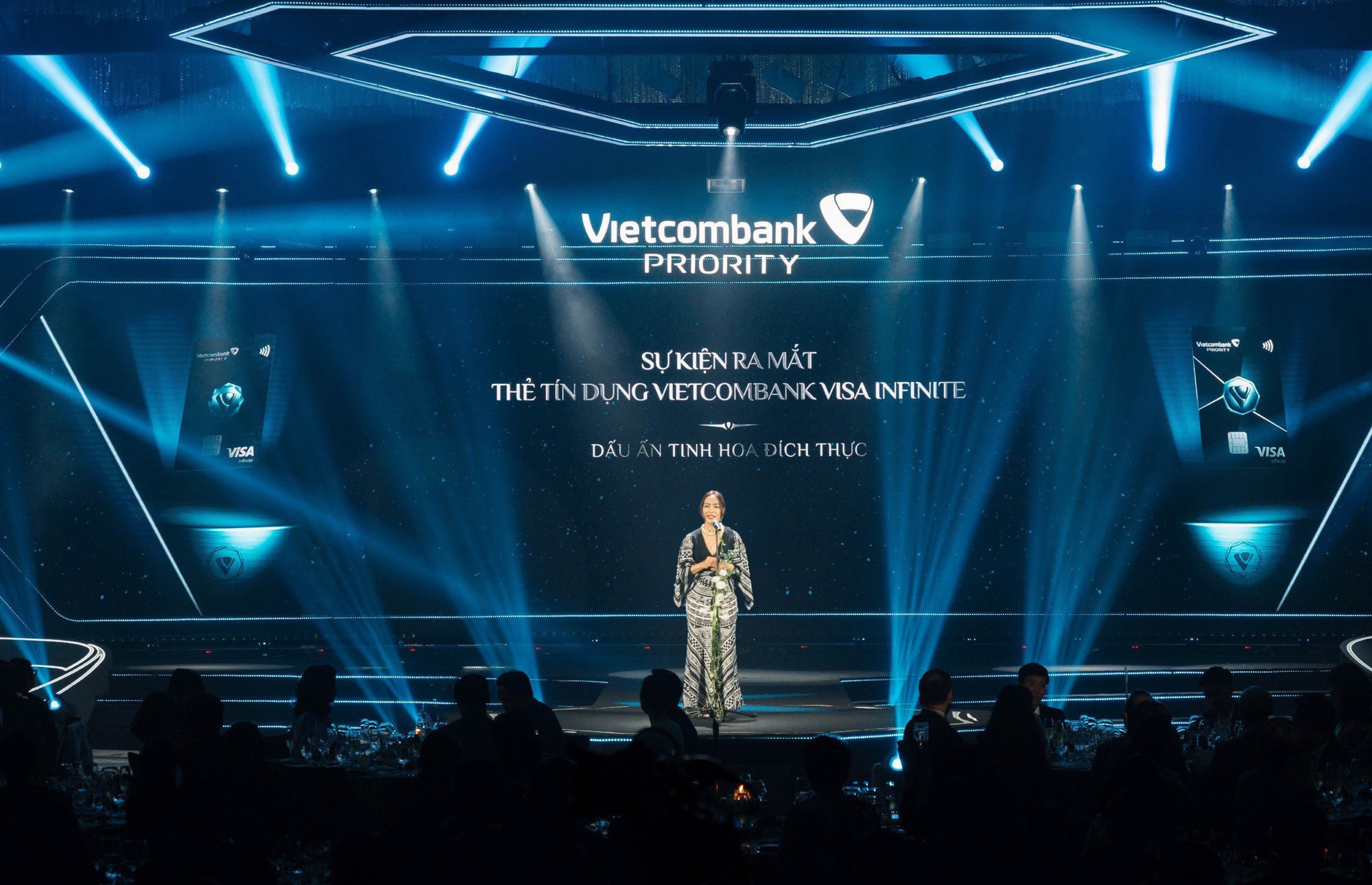 Vietcombank ra mắt thẻ tín dụng Vietcombank Visa Infinite với nhiều đặc ...