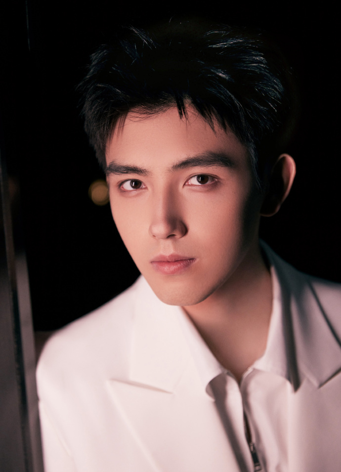 Những sao Hoa ngữ chịu ảnh hưởng vì 'scandal giường chiếu' của Trần Phi Vũ