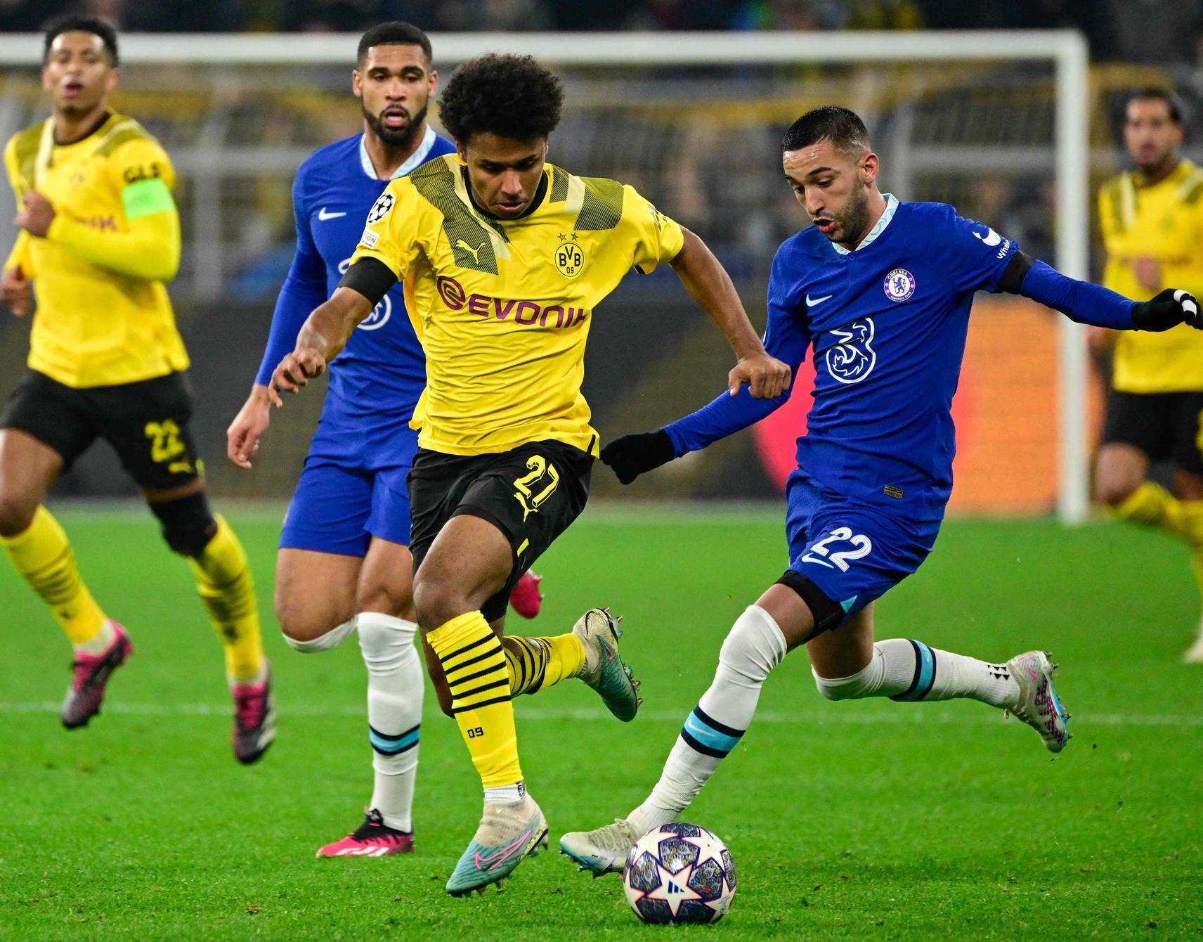 Chelsea đã ở rất gần mùa giải thảm họa