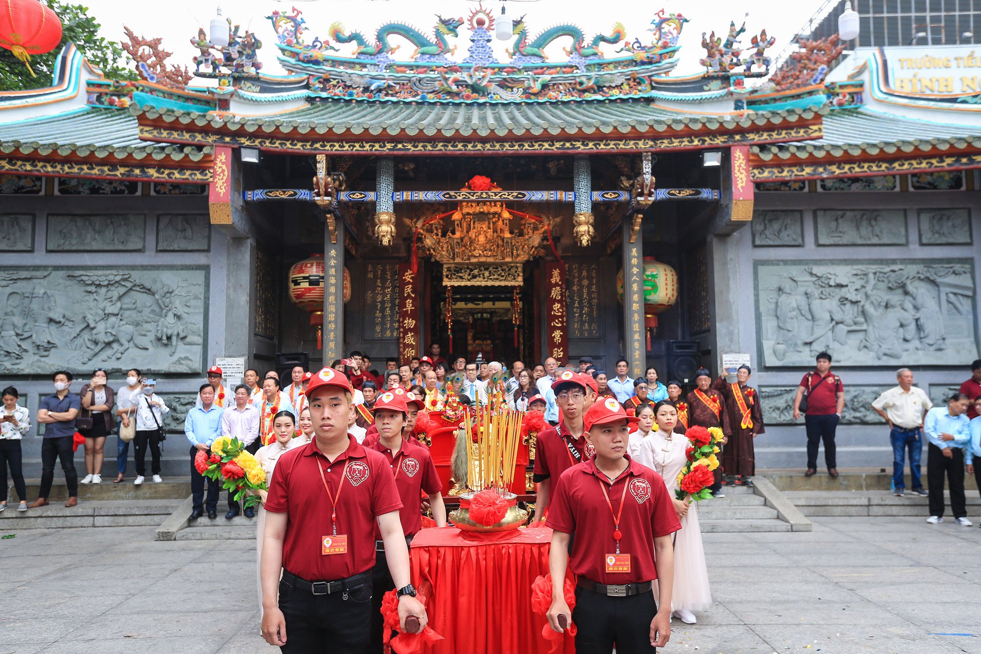 Rằm tháng giêng, hội Nguyên tiêu: Người dân TP.HCM dự lễ 'cung nghinh ...