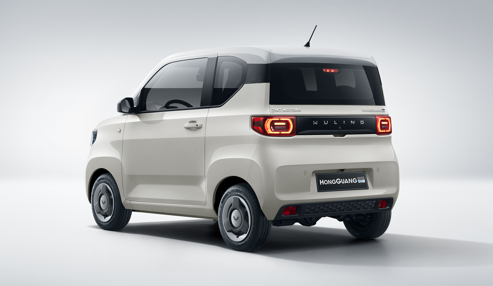 Ô tô điện giá rẻ bán chạy nhất thế giới có đủ sức hấp dẫn khách Việt?