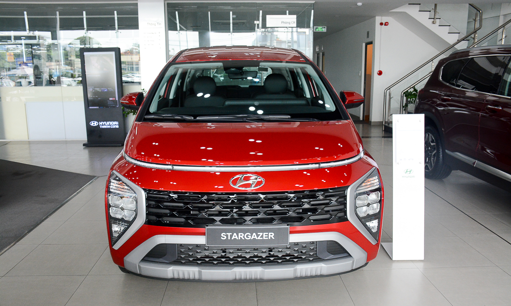 Xe MPV 7 chỗ dưới 700 triệu đồng tại Việt Nam 'đua' ưu đãi, giảm giá