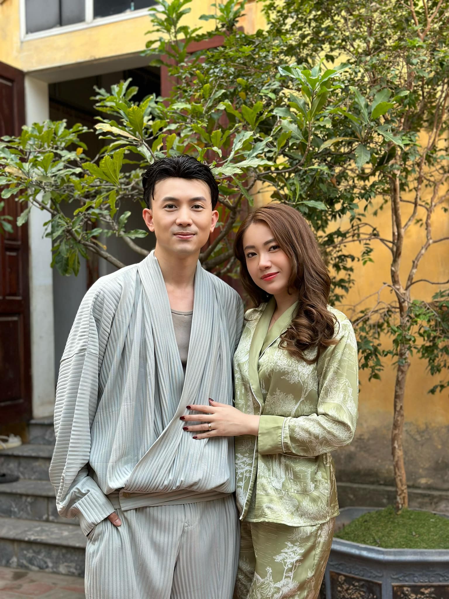 Kiều My Dưới Bóng Cây Hạnh Phúc Nói Về Tin Phim Giả Tình Thật Với Anh Vũ