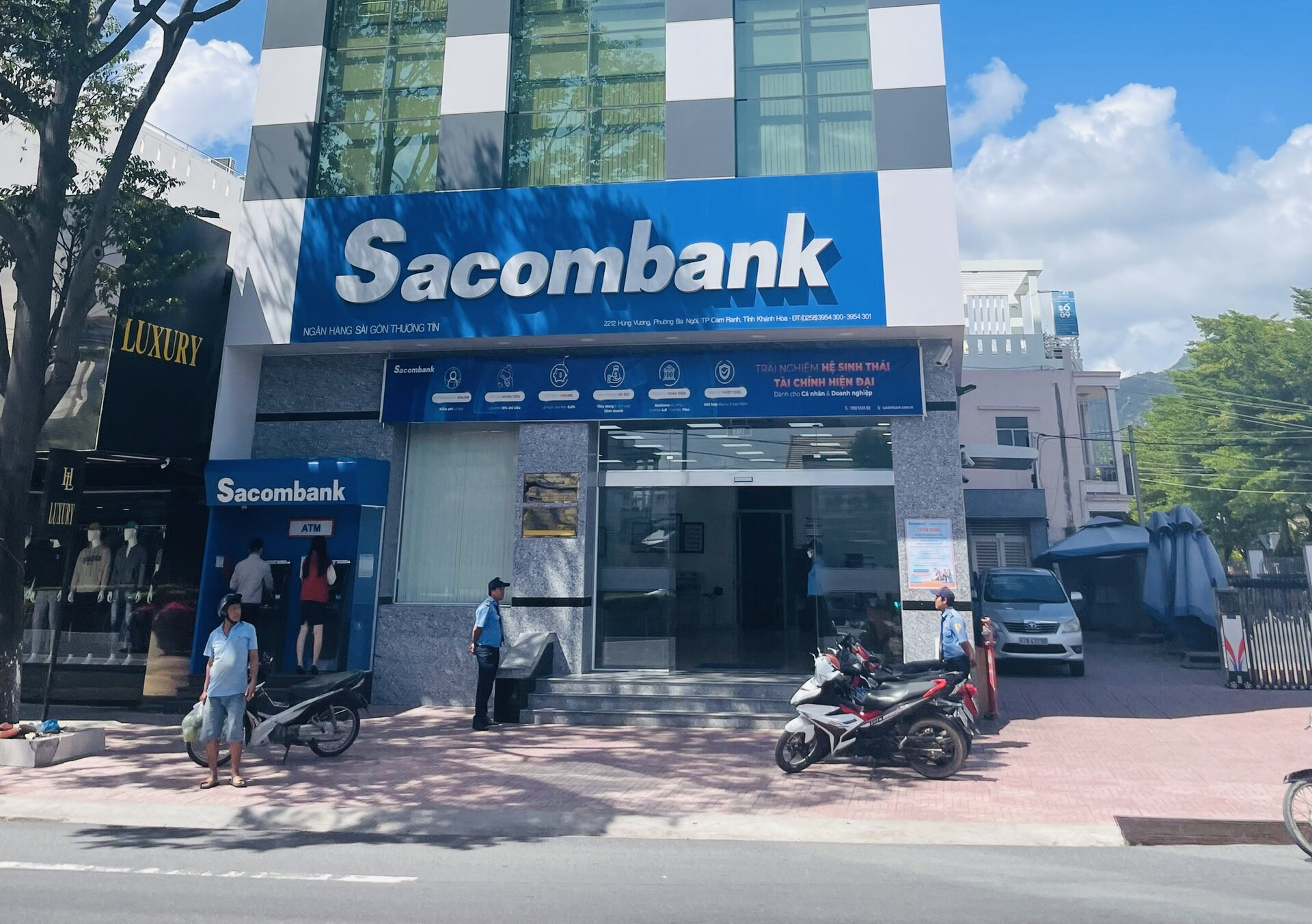Vụ khách hàng ‘kêu’ mất tiền, Sacombank lên tiếng