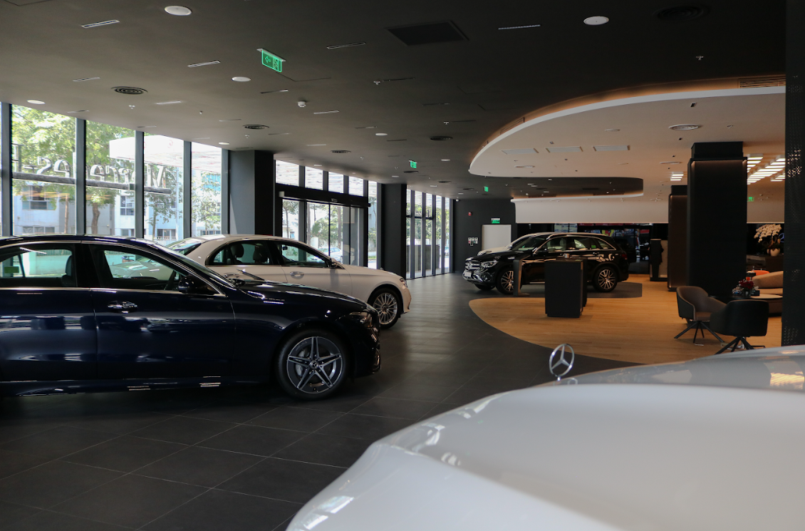 Mercedes-Benz ra mắt showroom có phòng chờ Maybach Lounge đầu tiên tại ...