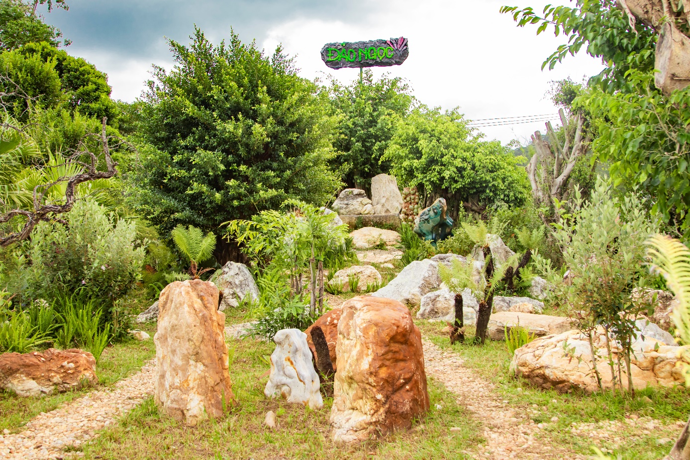 Đảo đá quý thuộc quần thể du lịch PINI, Đà Lạt