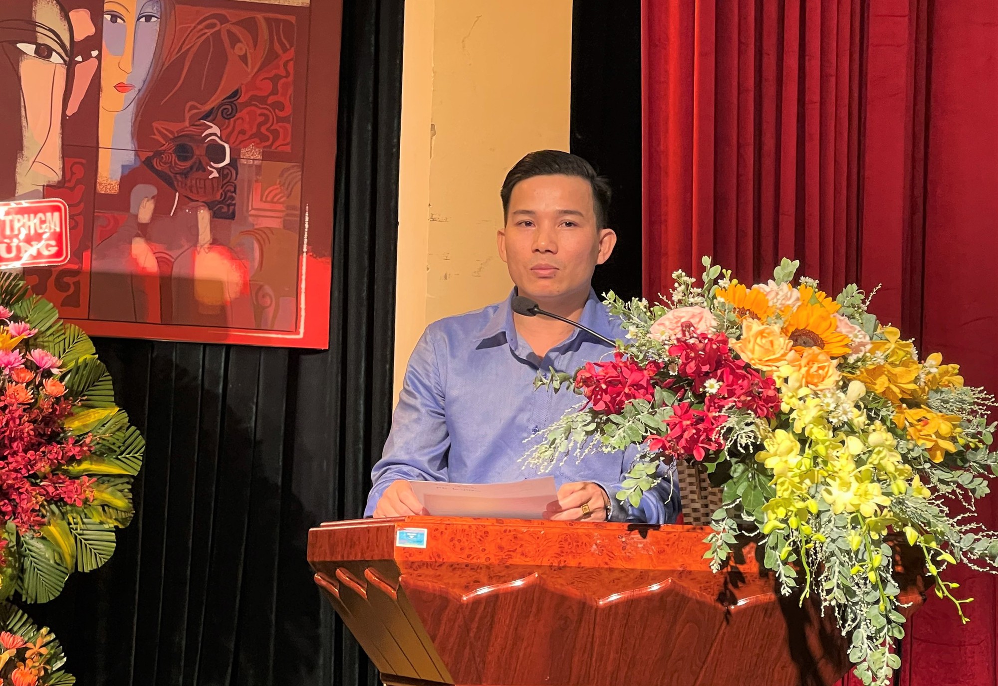 Nhà văn Lại Văn Long từng không muốn lấy vợ với lý do 'chẳng giống ai'