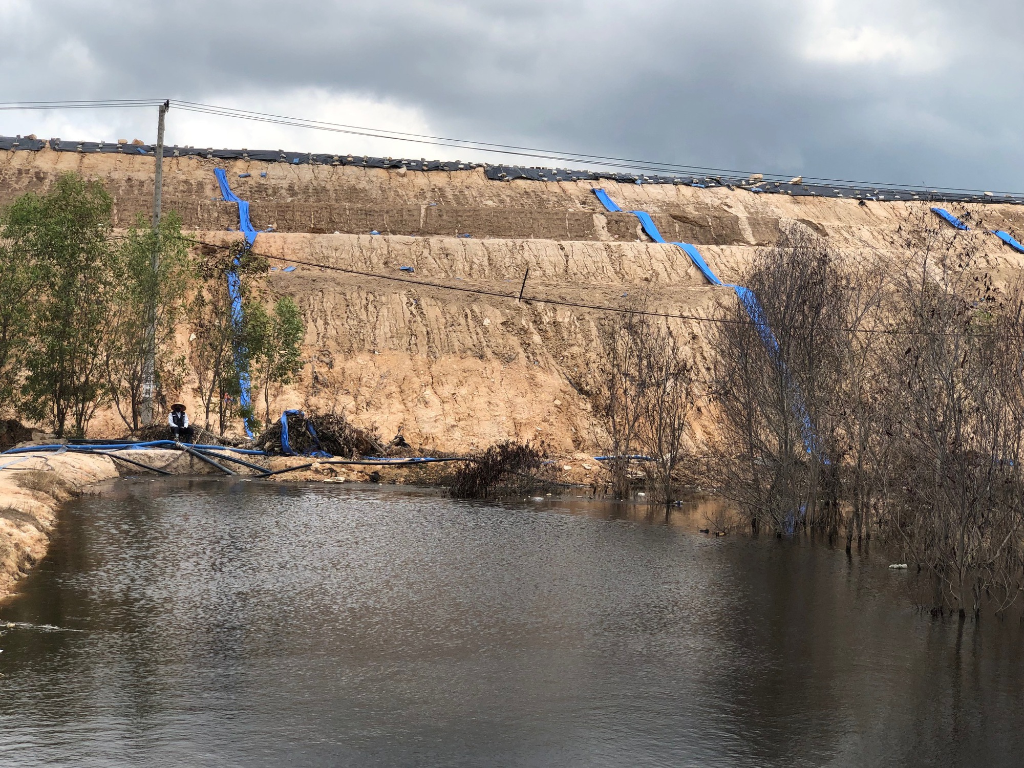 Vừa bị phạt hơn 1,2 tỉ đồng, Công ty Kbec Vina tiếp tục lén lút xả thải