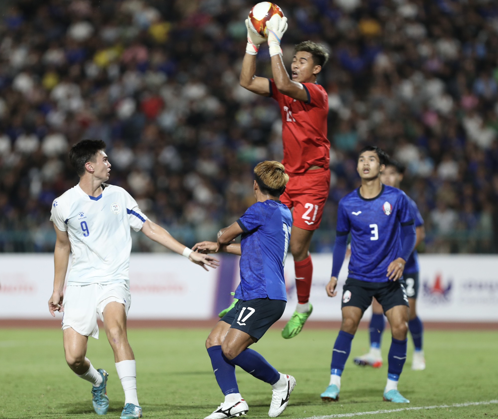 Tướng Sao Sokha được đề nghị vẫn làm Chủ tịch FFC bất luận U.22 ...