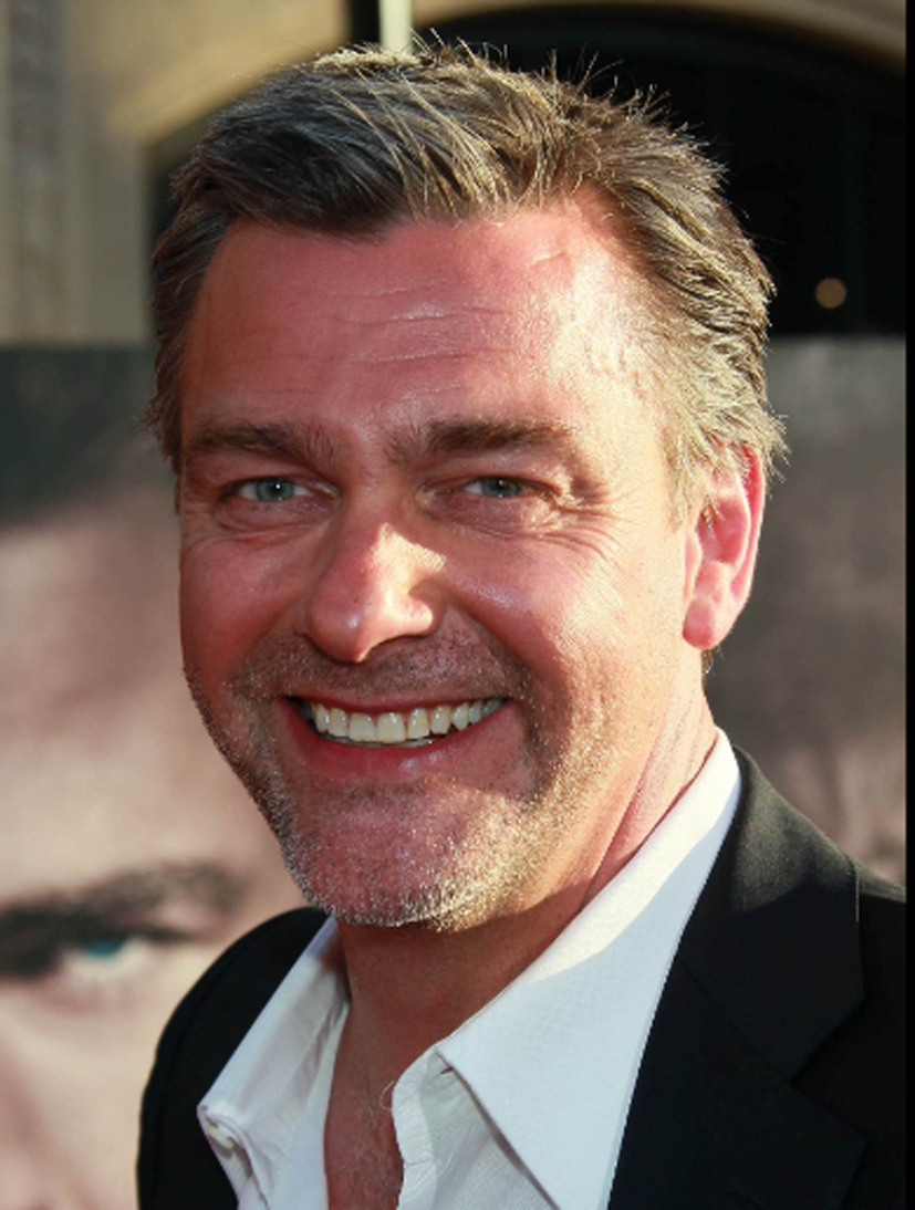 Ray Stevenson từng đóng phim 'Thor' qua đời ở tuổi 58