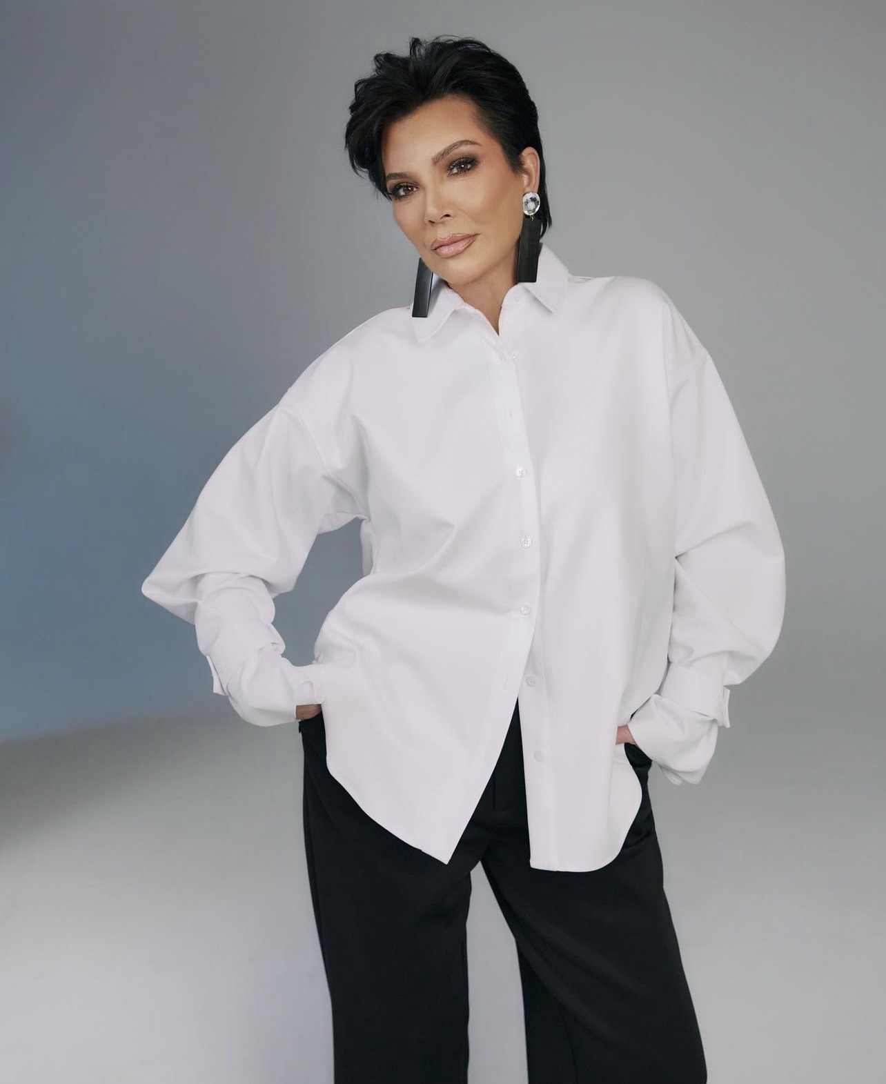 Momager crop là kiểu tóc của vẻ đẹp quyền lực và thời thượng đỉnh cao