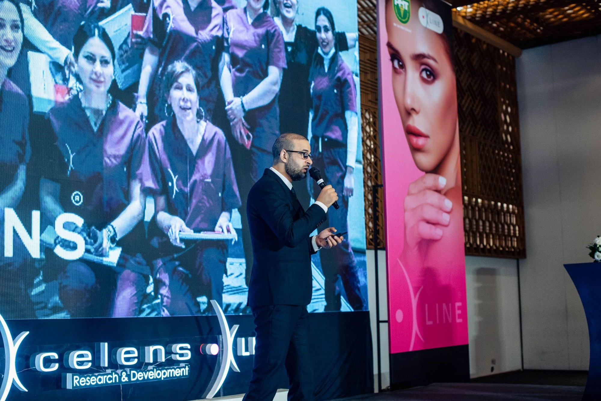 'In One Session' sự kết hợp trẻ hóa từ chỉ filler skinbooster của BS Ghofran Mahmoud