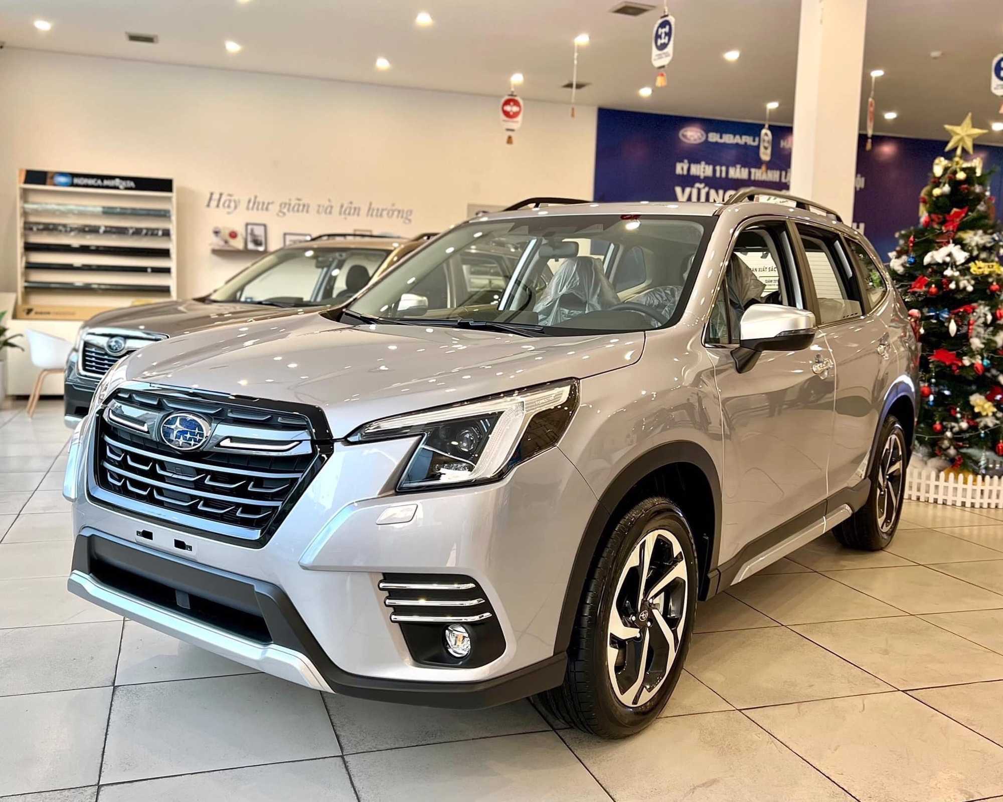 Xả hàng tồn kho, Subaru Forester giảm giá 379 triệu đồng