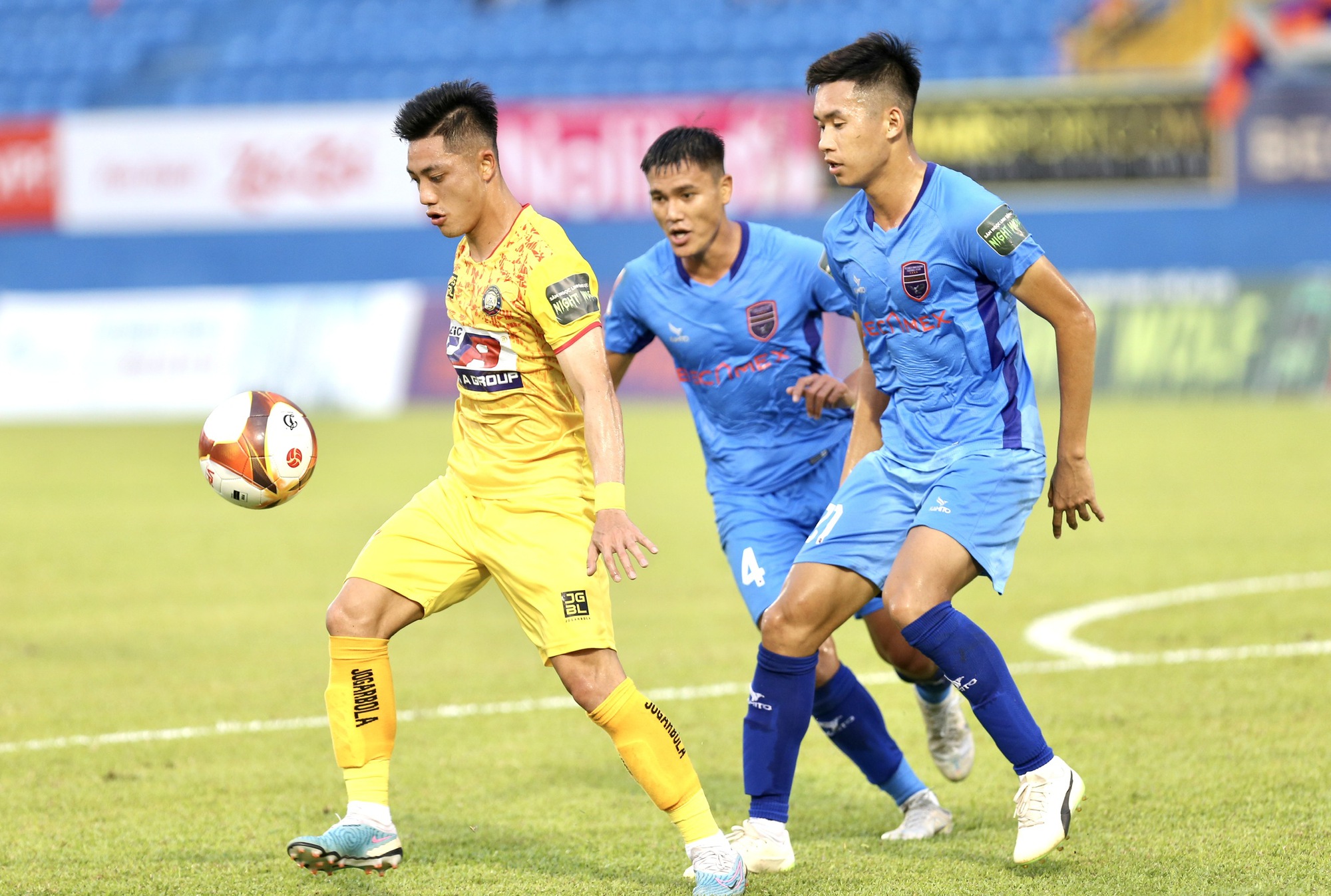 Lâm Ti Phông đón niềm vui lớn sau nhiều năm chờ đợi