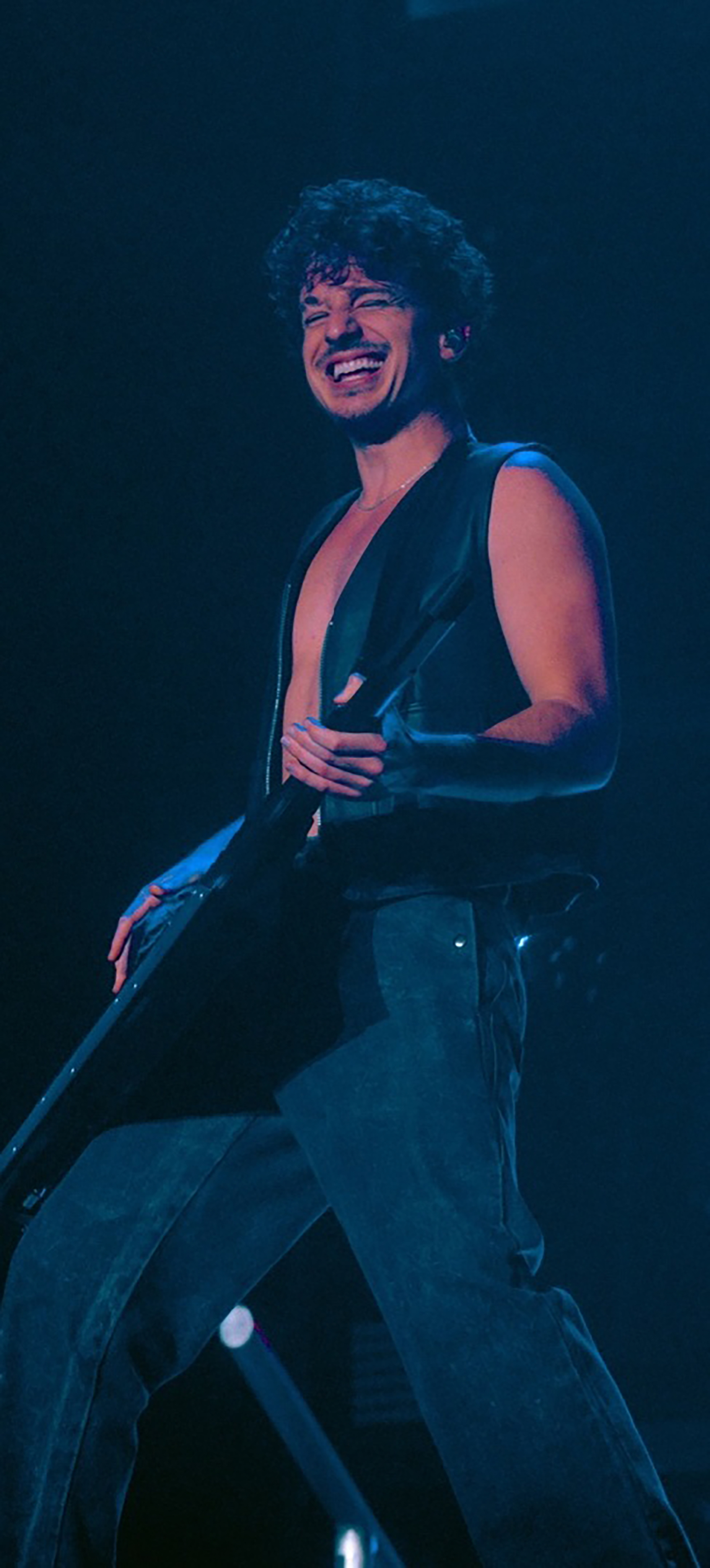 Xôn xao về 'siêu hit' của Charlie Puth sẽ xuất hiện trên sân khấu 8Wonder