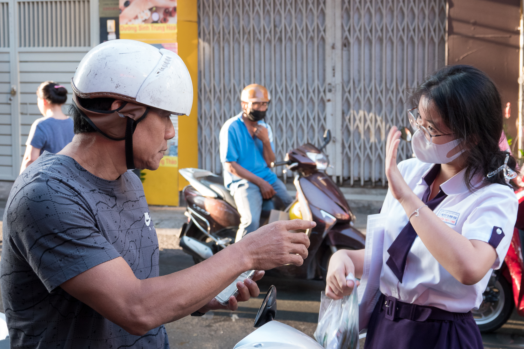 Kaito Kid tiếp tục 'đoán đề' môn văn, thí sinh trắng đêm giải mã