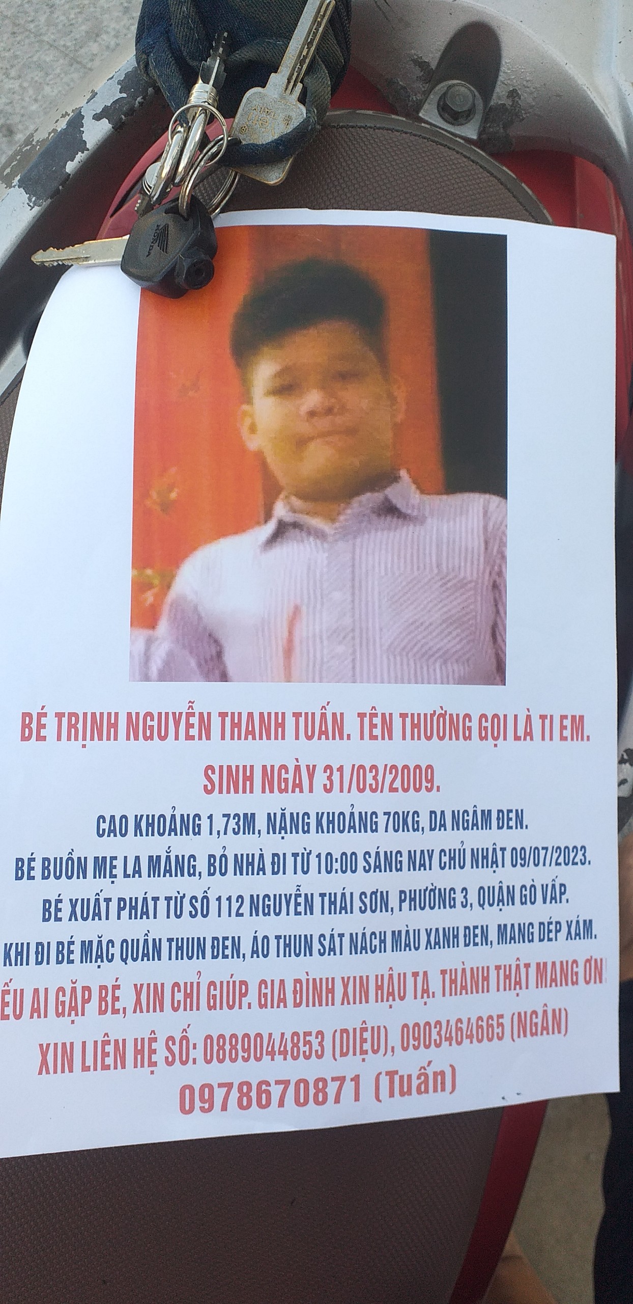 Bé trai 14 tuổi bỏ nhà đi vì bị mắng: Mẹ khóc đi tìm khắp TP.HCM