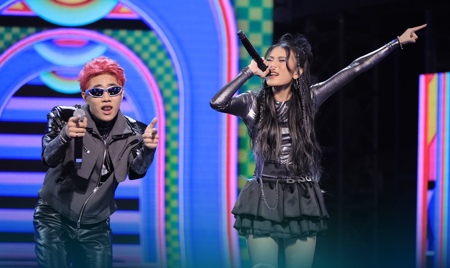 Đội huấn luyện viên B Ray giữ được 7 chiến binh vào vòng trong 'Rap Việt'