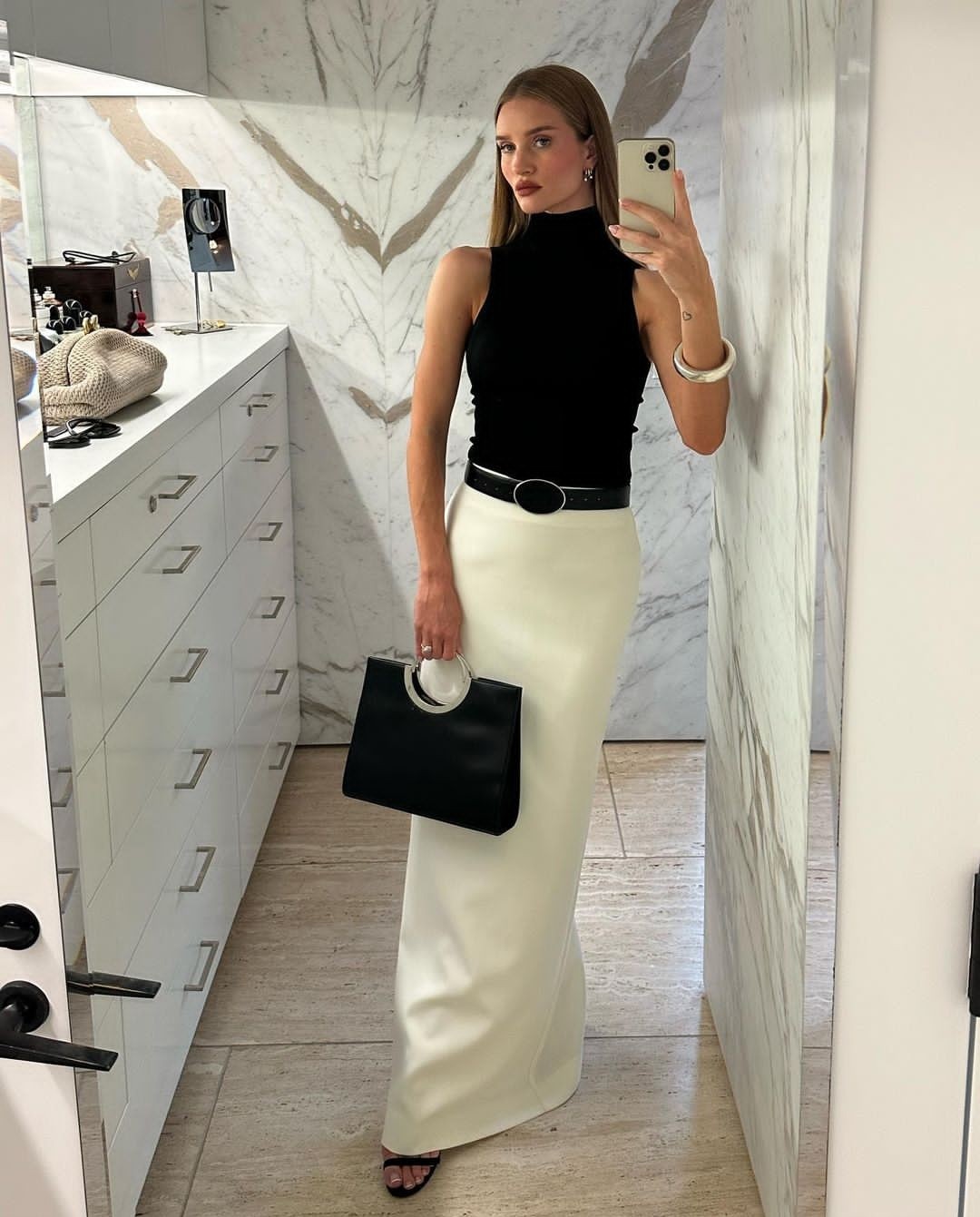 Những outfit mang đến nét thời thượng sang trọng, cá tính khi đến các ...