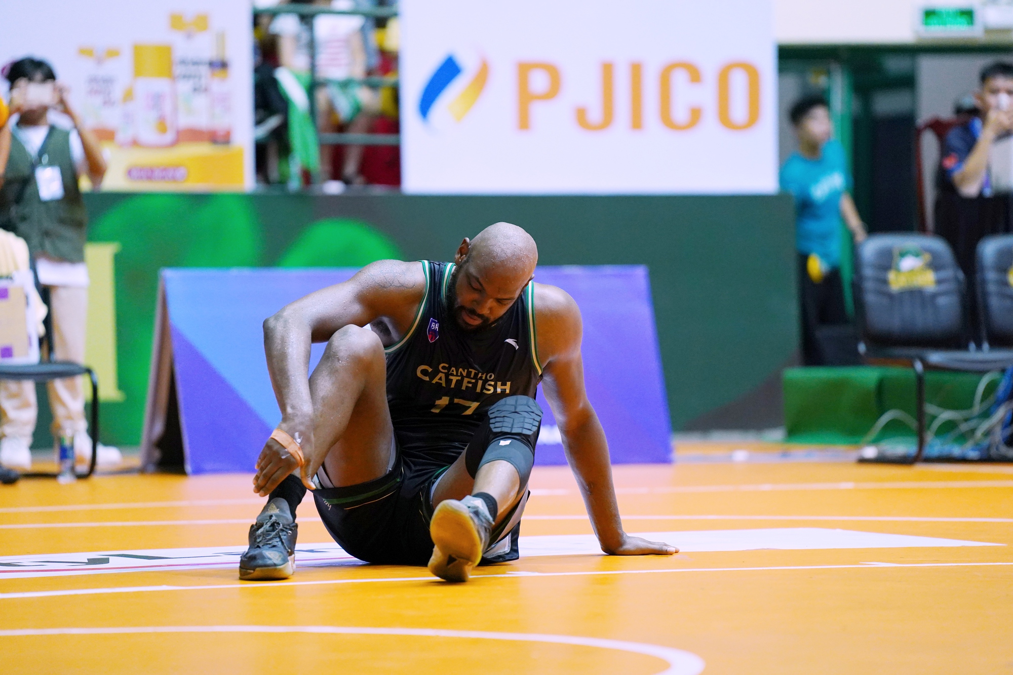 Công thần đội Cantho Catfish viết tâm thư khi chia tay giải bóng rổ VBA