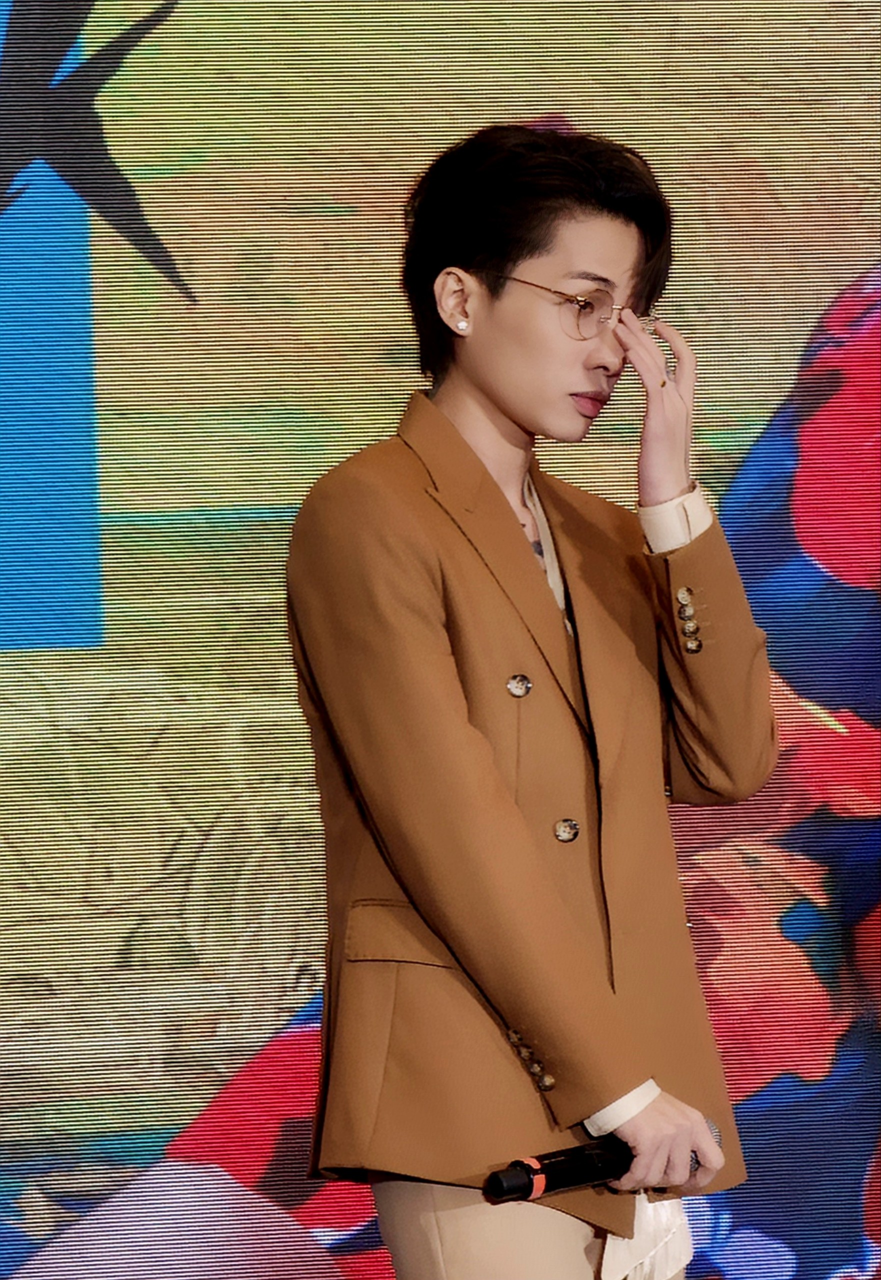 Để siêu sao Messi xuất hiện trong MV của Jack