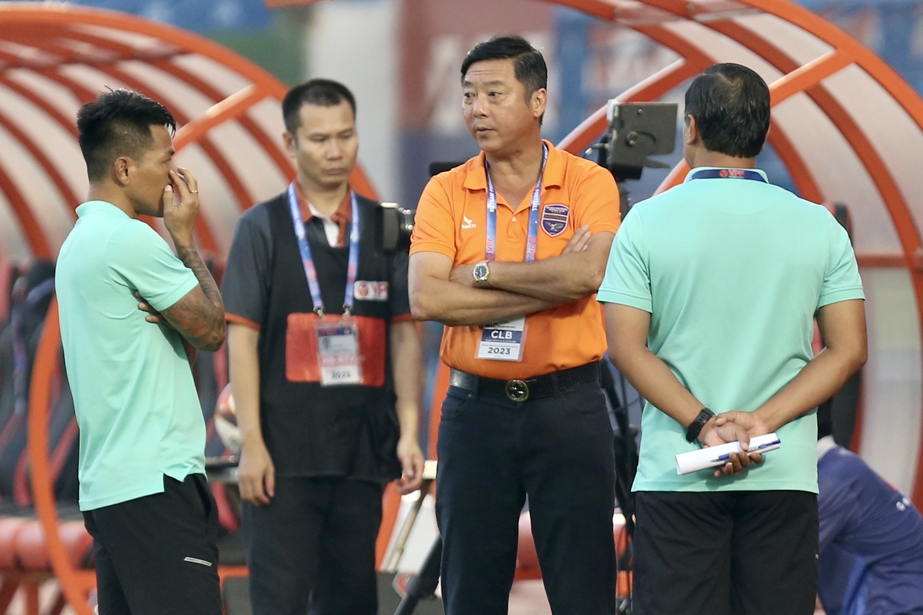 HLV Lê Huỳnh Đức giúp các chân sút Bình Dương hồi sinh kịp lúc