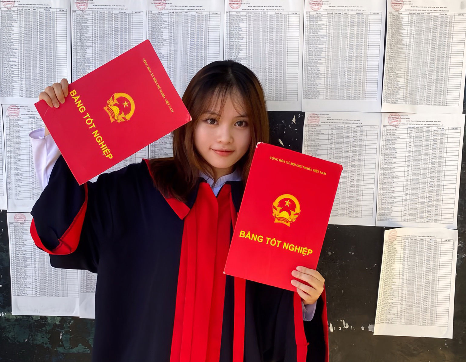 Nữ sinh điểm 10 môn lịch sử thủ khoa khối C00