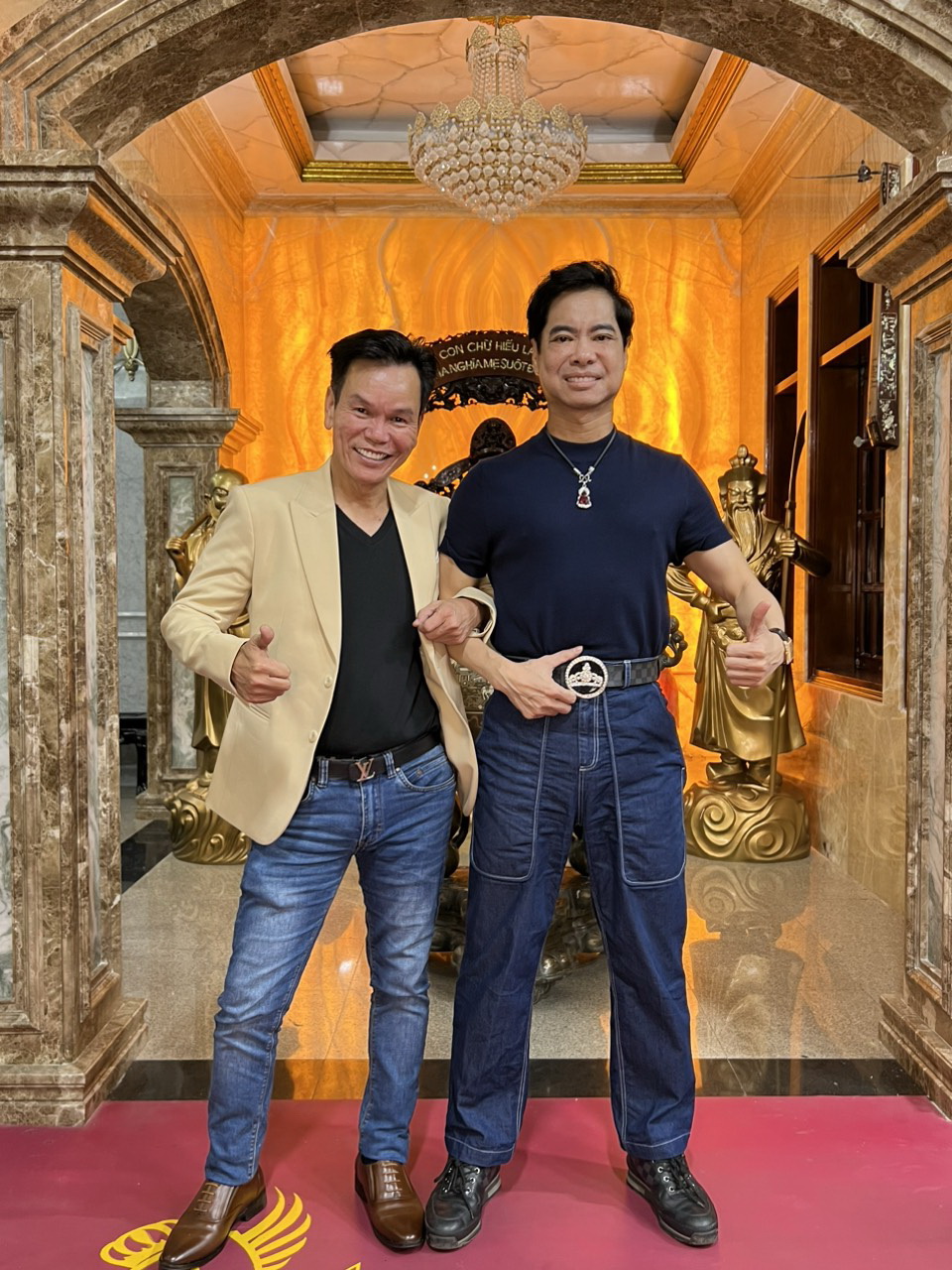 Bầu show Quốc Tuấn chia sẻ tình hình sân khấu hải ngoại và điều trăn ...