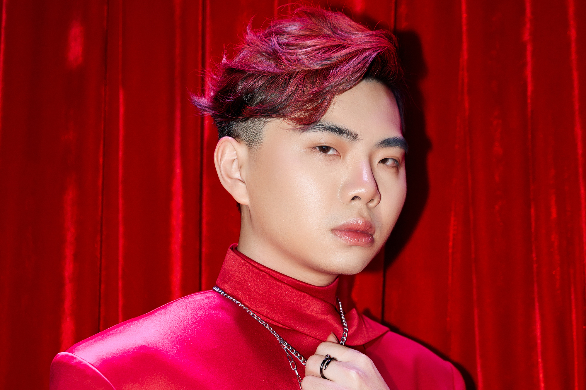 'Thiếu gia tập đoàn ngàn tỉ' ra mắt vai trò ca sĩ, nói gì khi bị chê ...