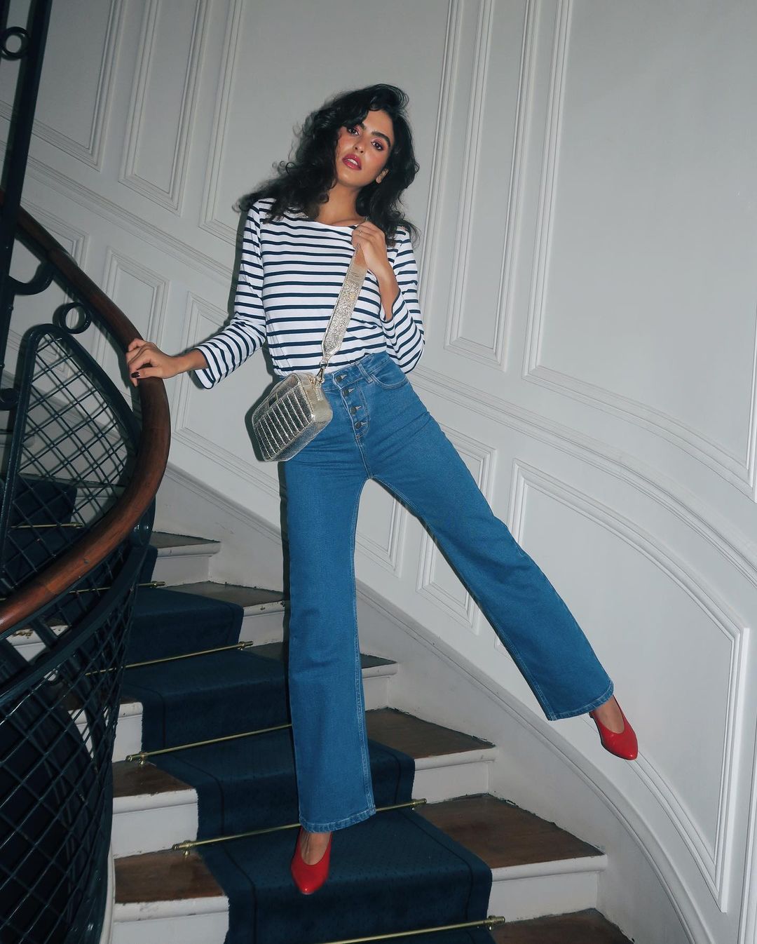 Mặc đẹp cả năm với chiếc quần jeans ống suông