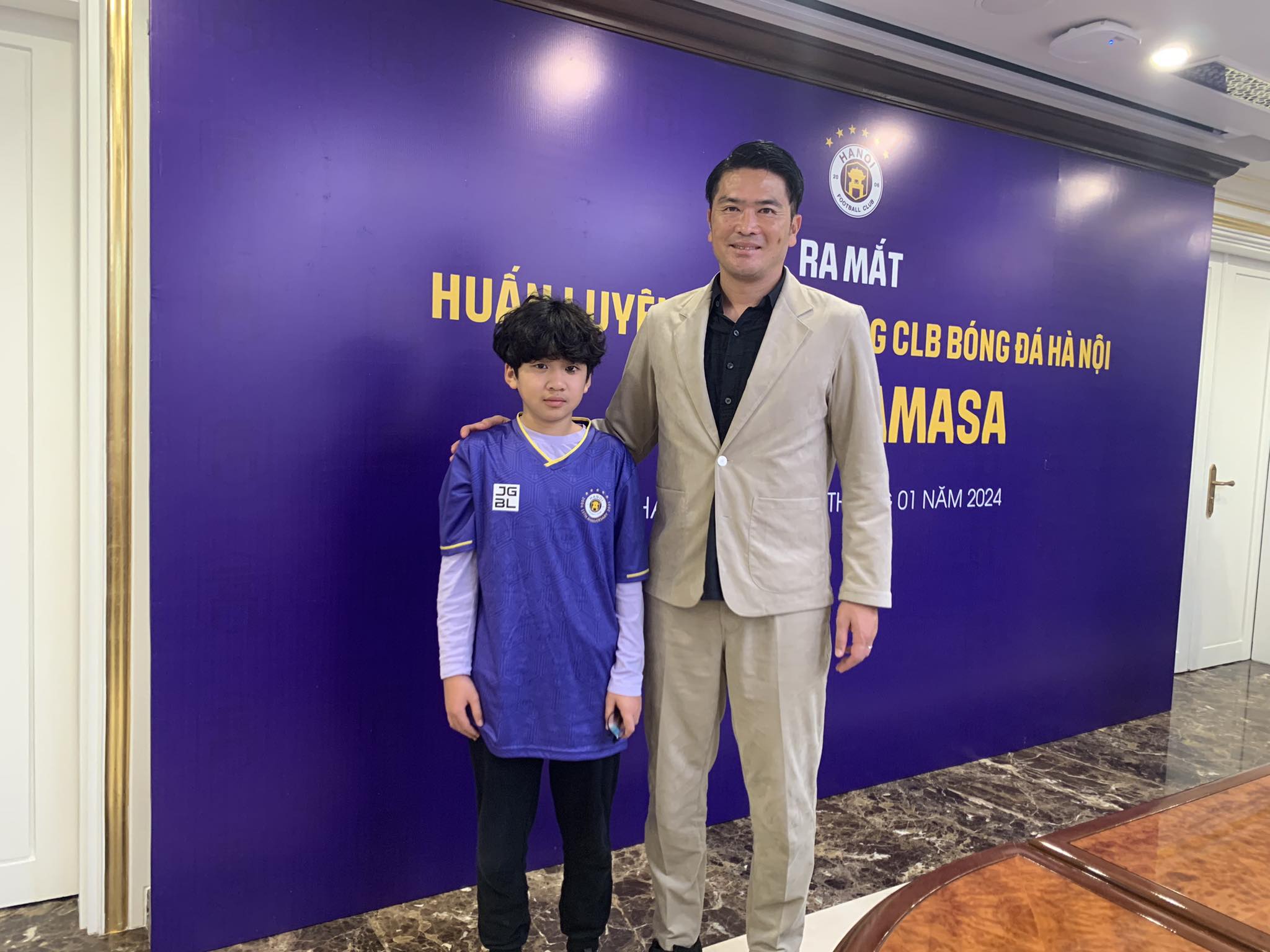 Tân HLV Nhật Bản của CLB Hà Nội: 'Đội tuyển Việt Nam có cơ hội gây bất ngờ'