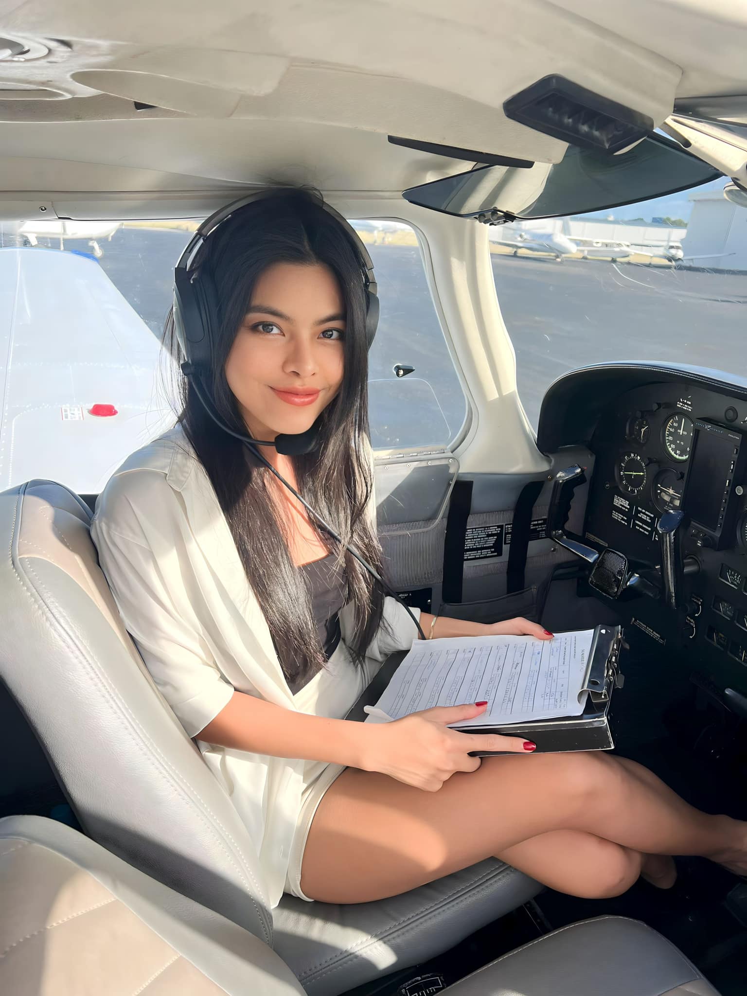 Á hậu Lê Phương Thảo lên tiếng trước tin đồn 'dựa dẫm đại gia'