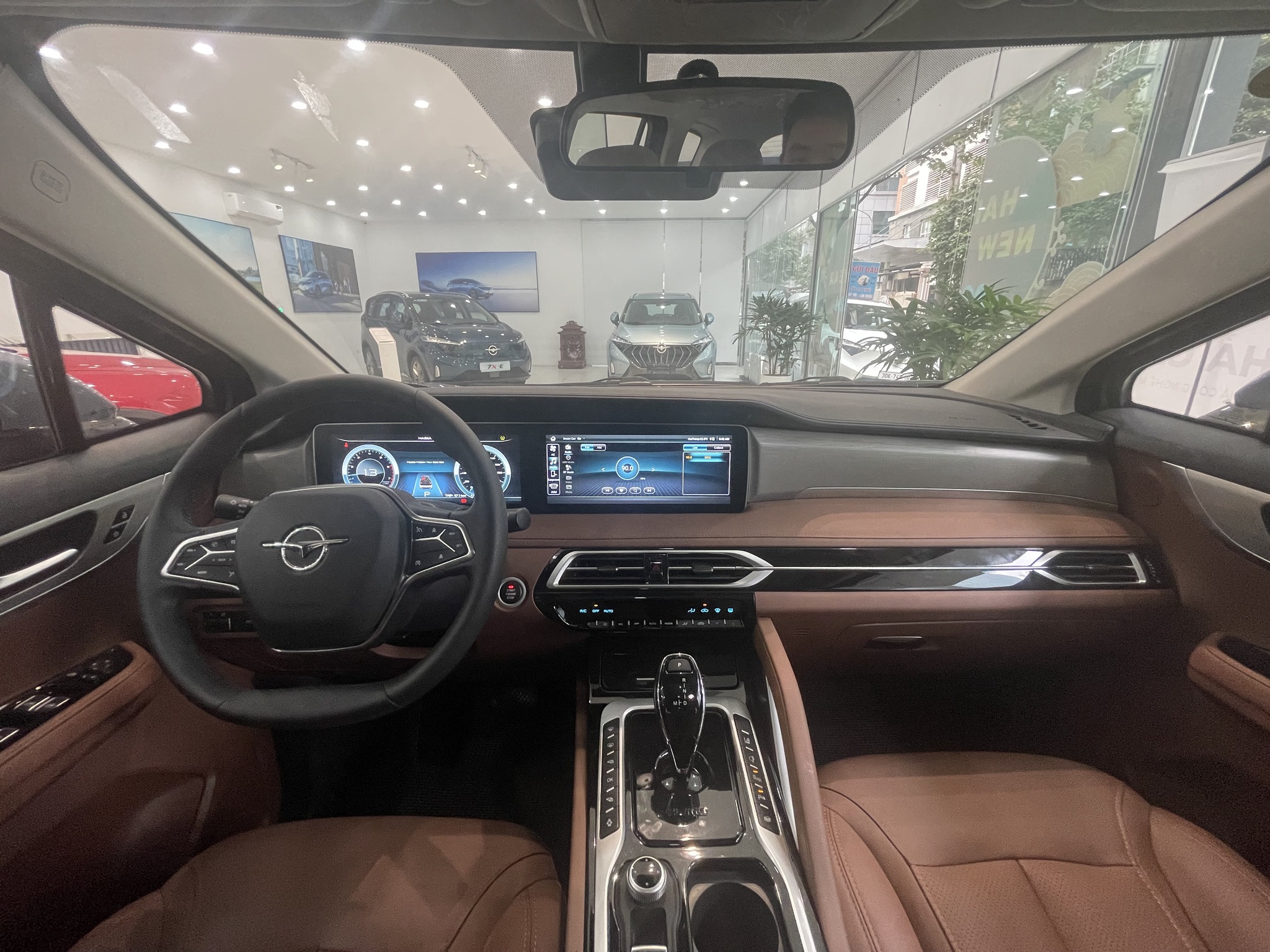 Xe Trung Quốc Haima 7X giảm giá hơn trăm triệu đồng vì ế khách