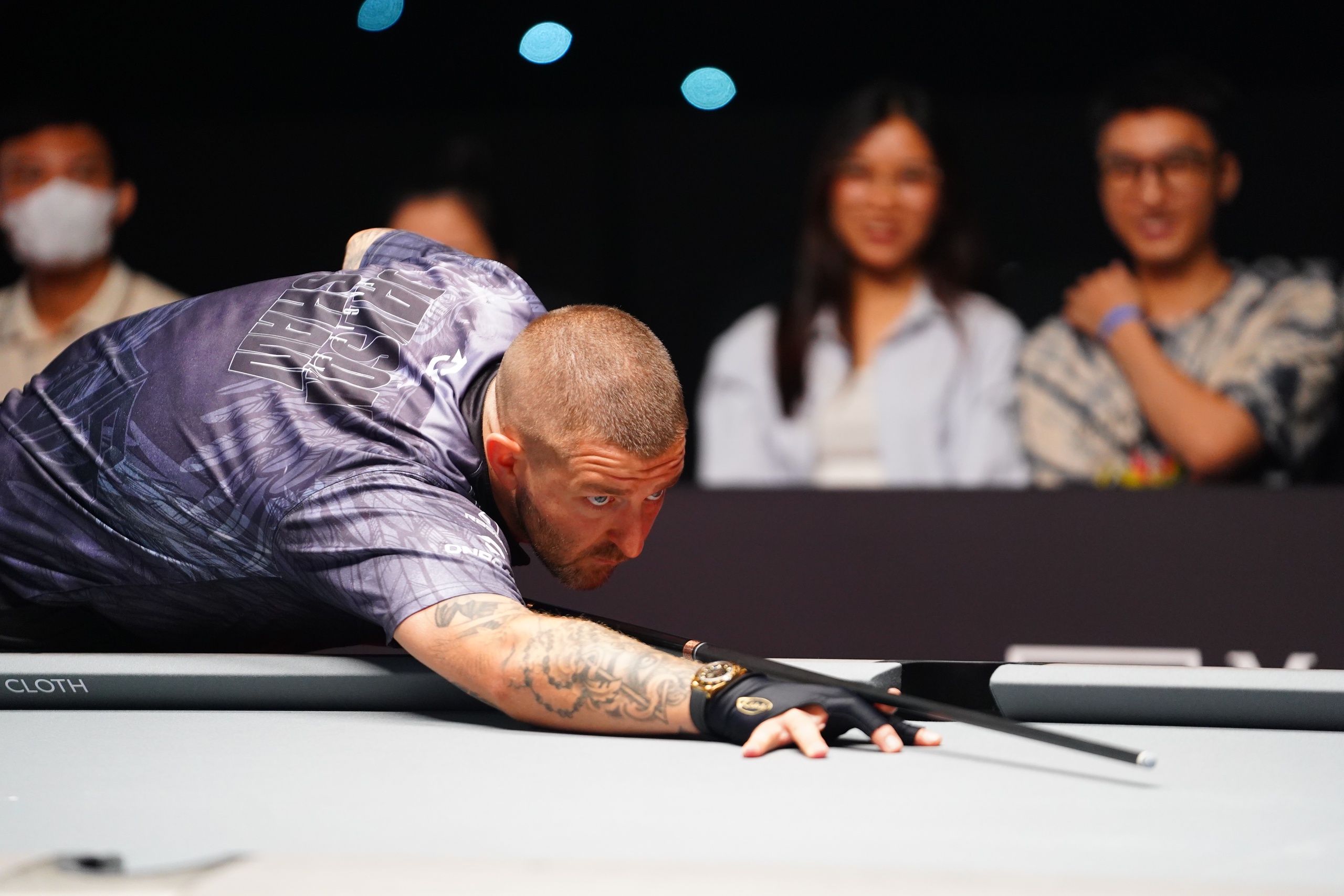 Tay cơ 'huyền thoại' Shane Van Boening dừng chân sớm ở Hanoi Open Pool ...