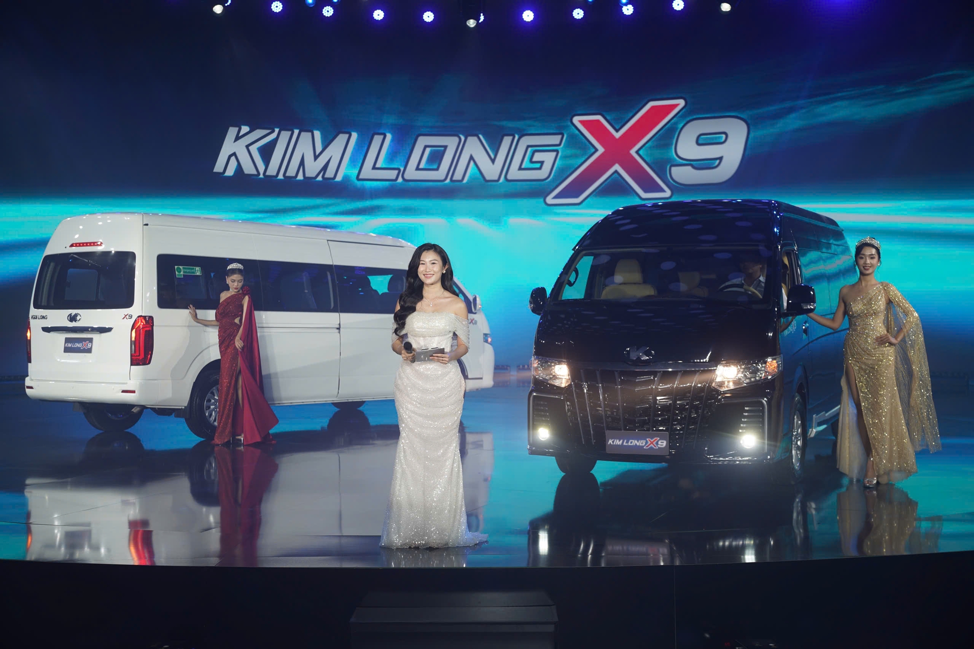 Tập đoàn Phương Trang, Kim Long Motor hợp tác sản xuất cầu xe với đối tác