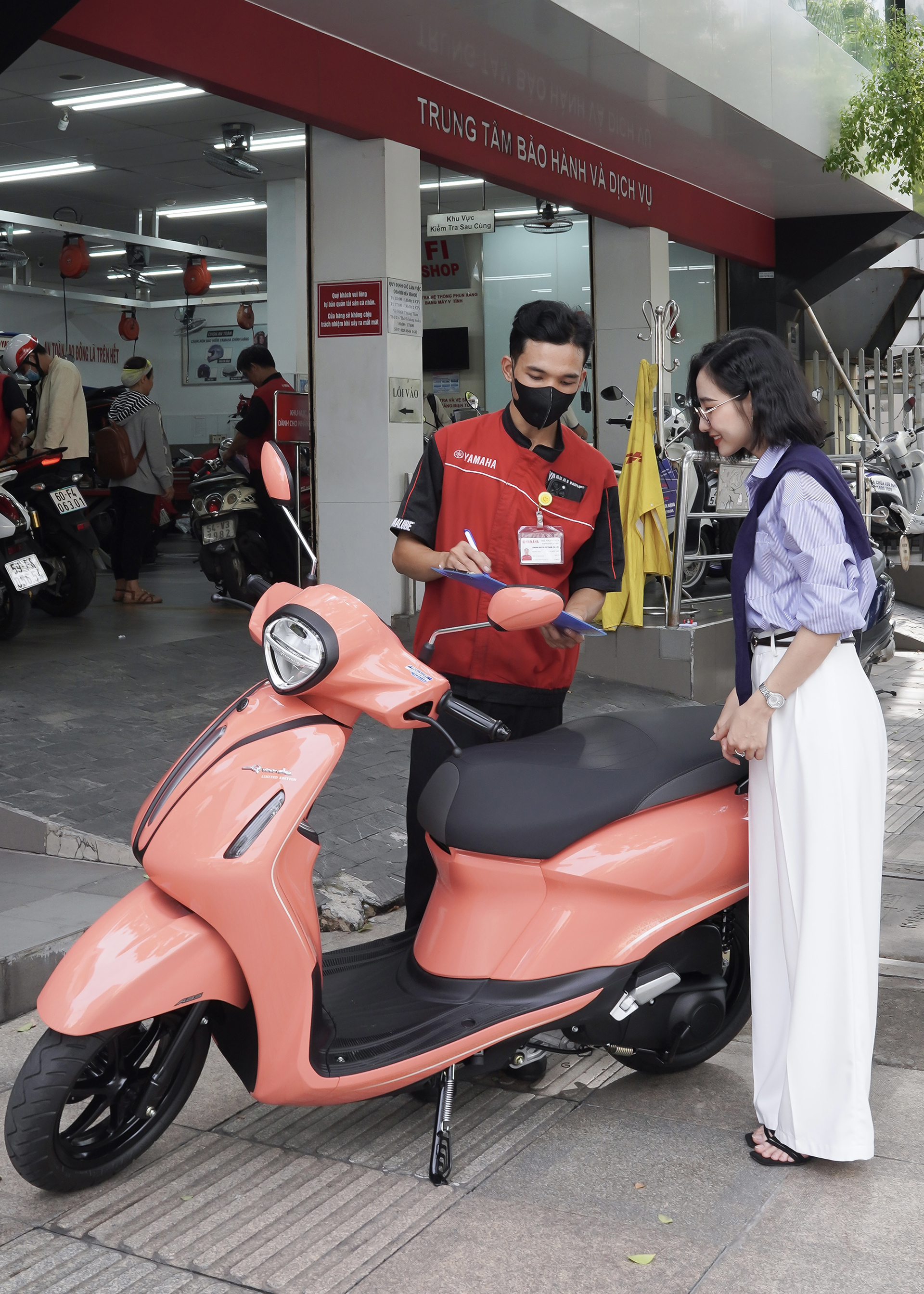 Đến Yamaha Town bảo dưỡng xe cuối năm, mang xe FreeGo về nhà