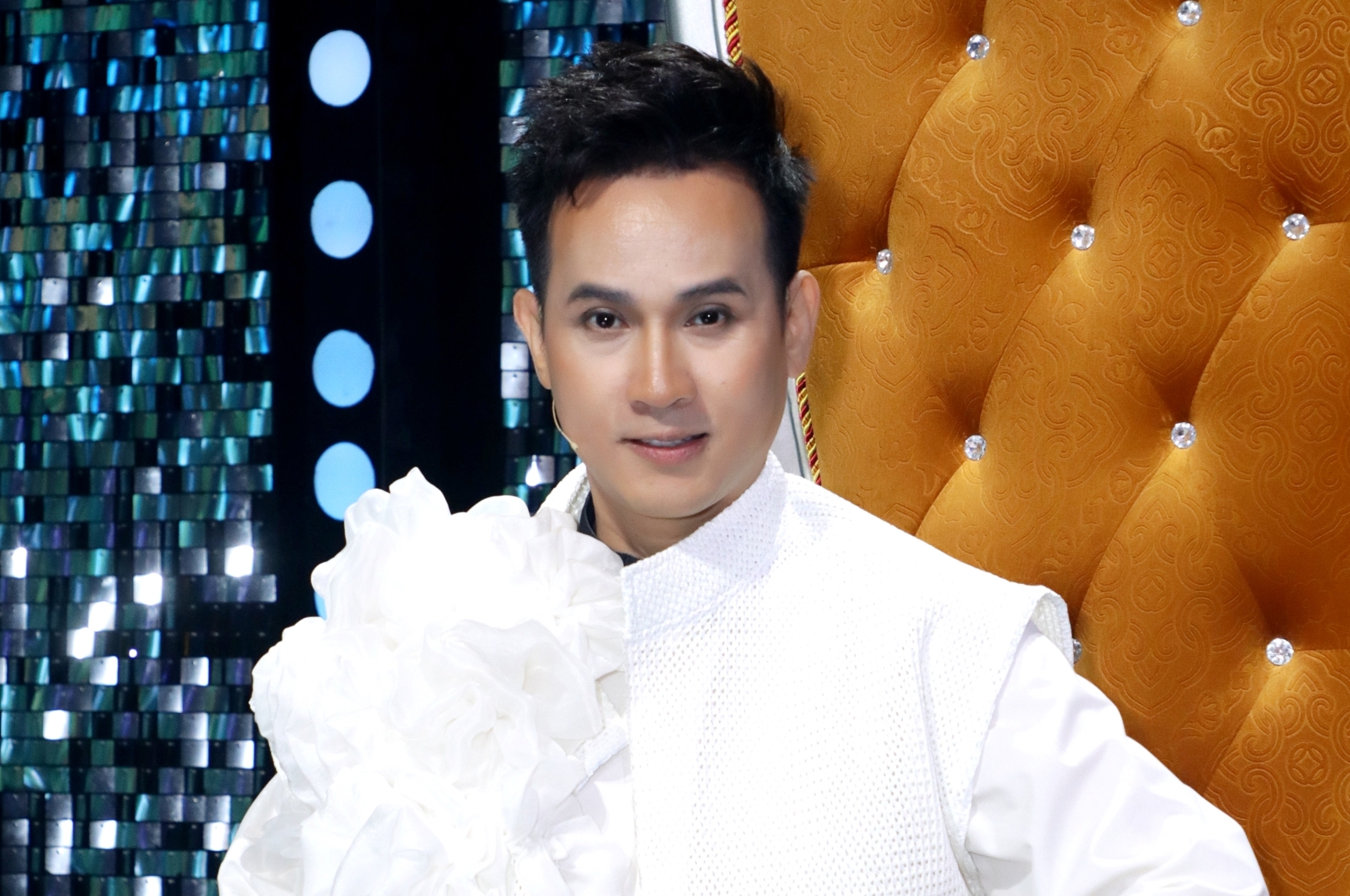 Nguyên Vũ nói gì vụ nghệ sĩ trẻ phát ngôn lệch chuẩn?