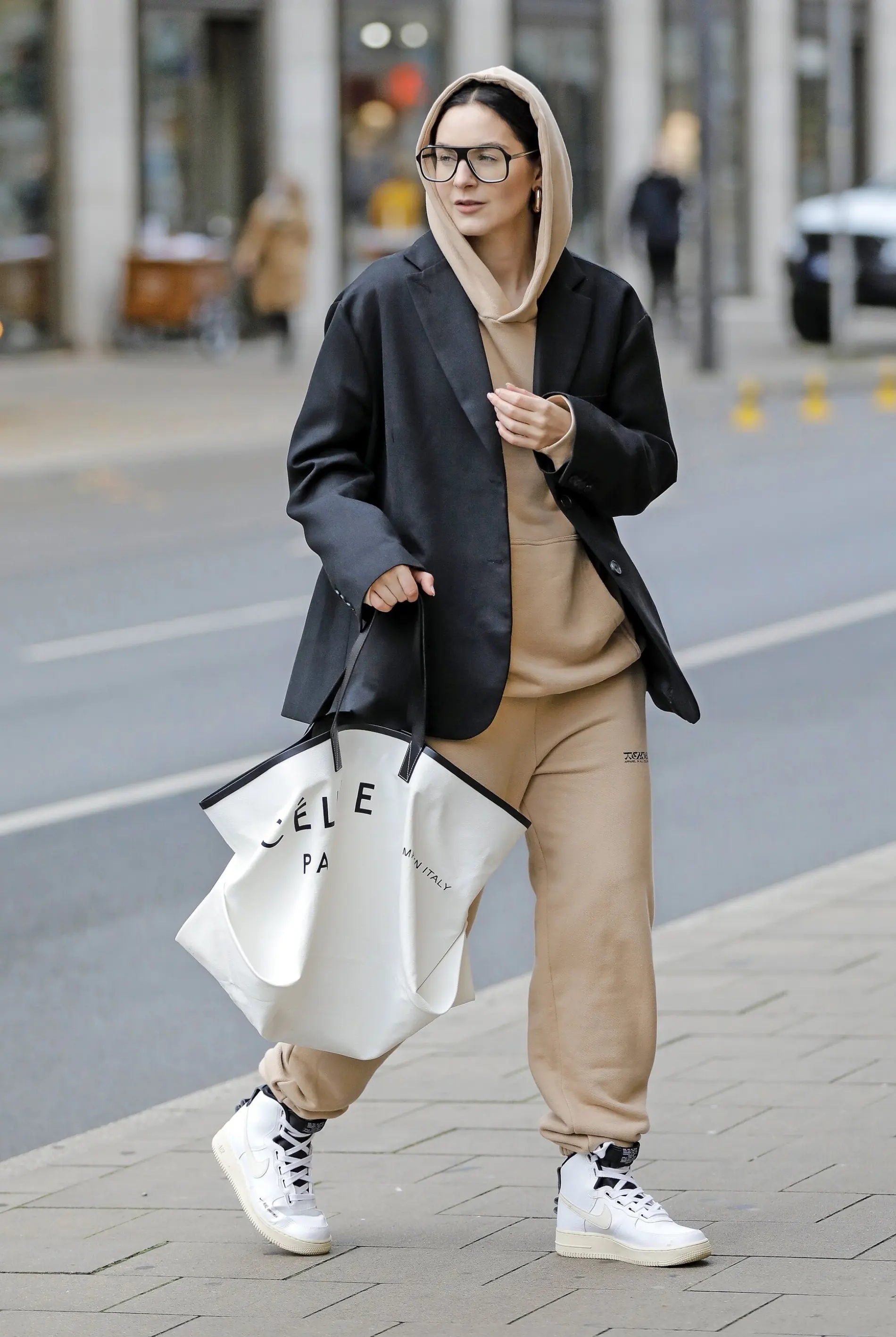 Athflow - phong cách thời trang trẻ trung cho tín đồ năng động ưa tự do